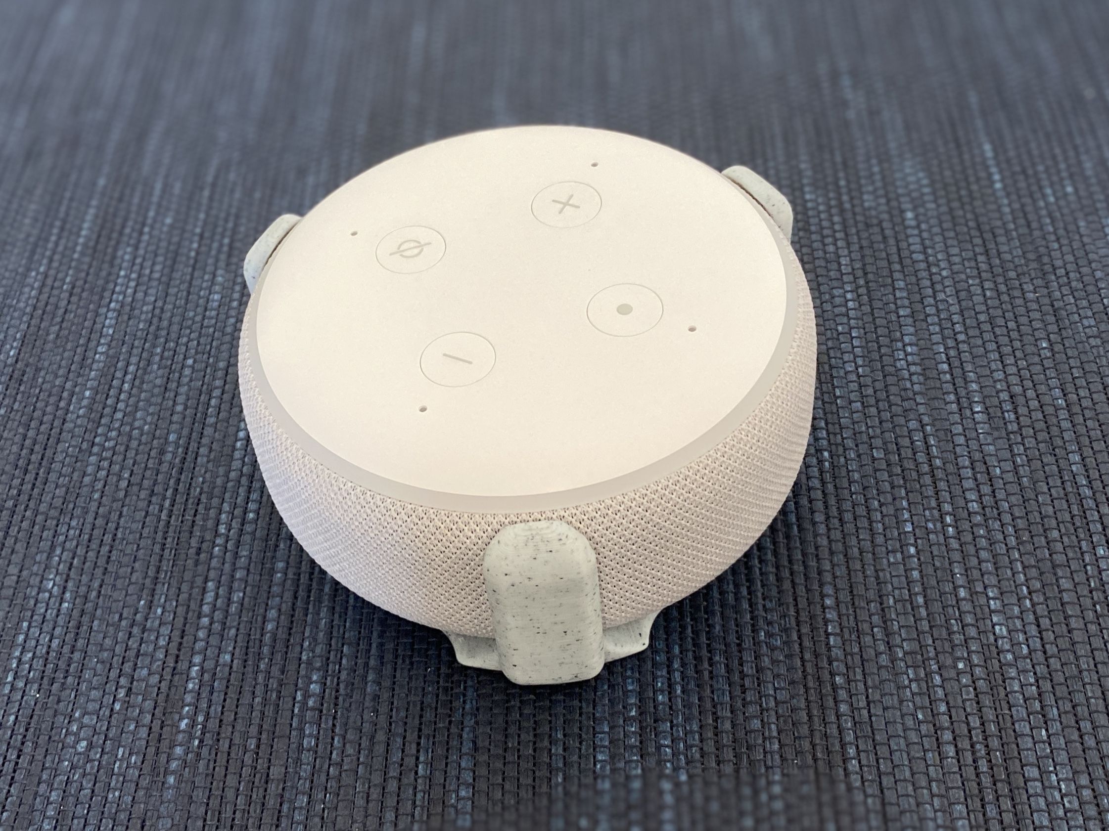 Amazon Echo Dot 3 Wall Mount : 4 Steps - Instructables