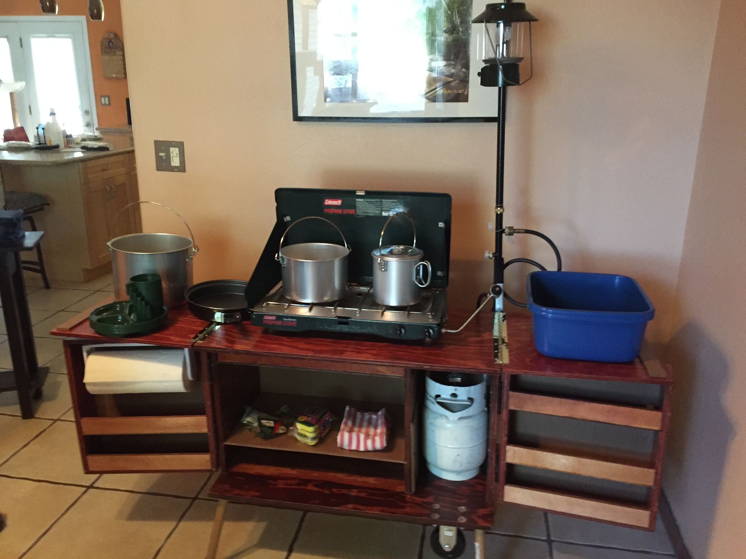 CAMP STORAGE / COOKING STATION : 7 Steps (with Pictures) - Instructables