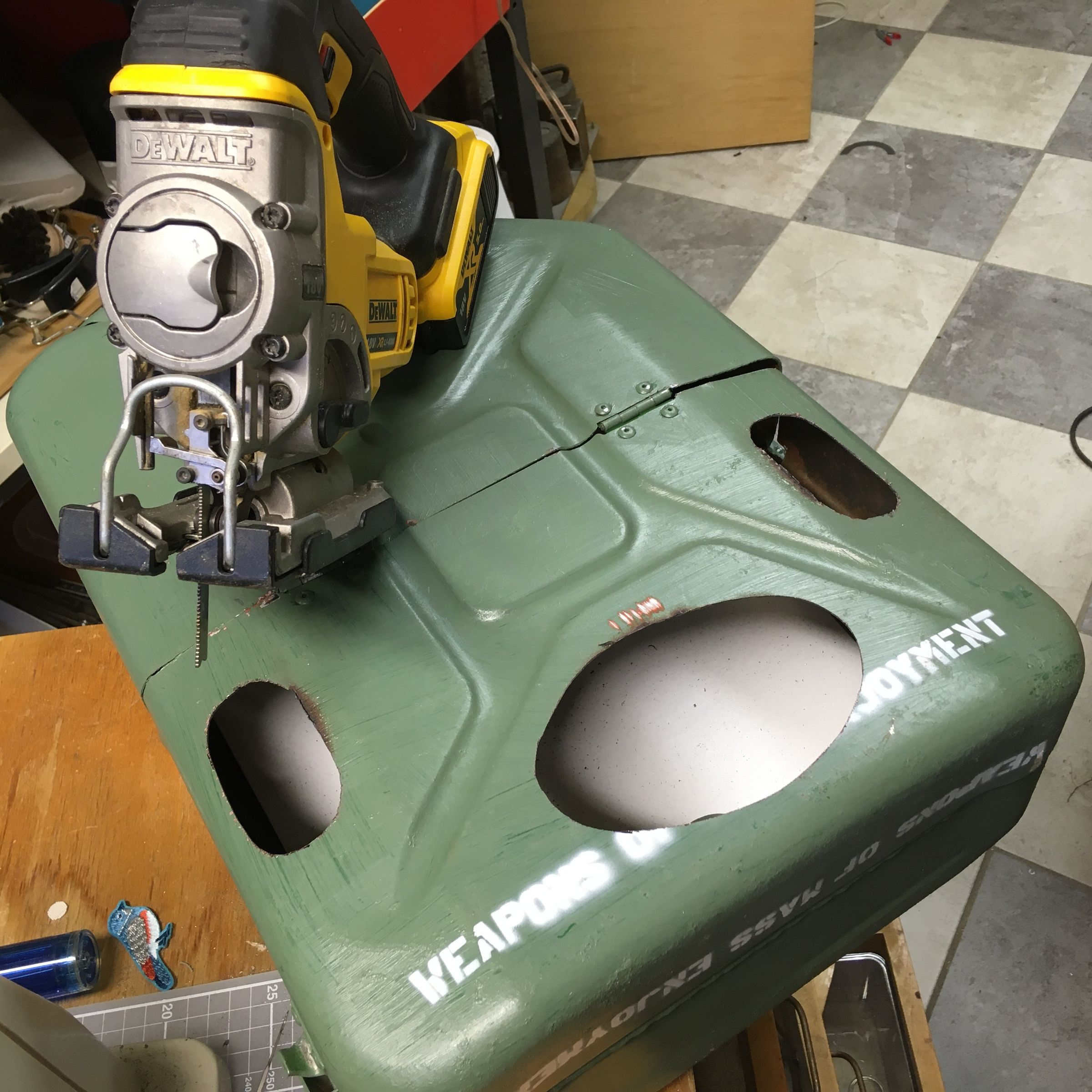 The Portable Laff Box : 13 Steps (with Pictures) - Instructables