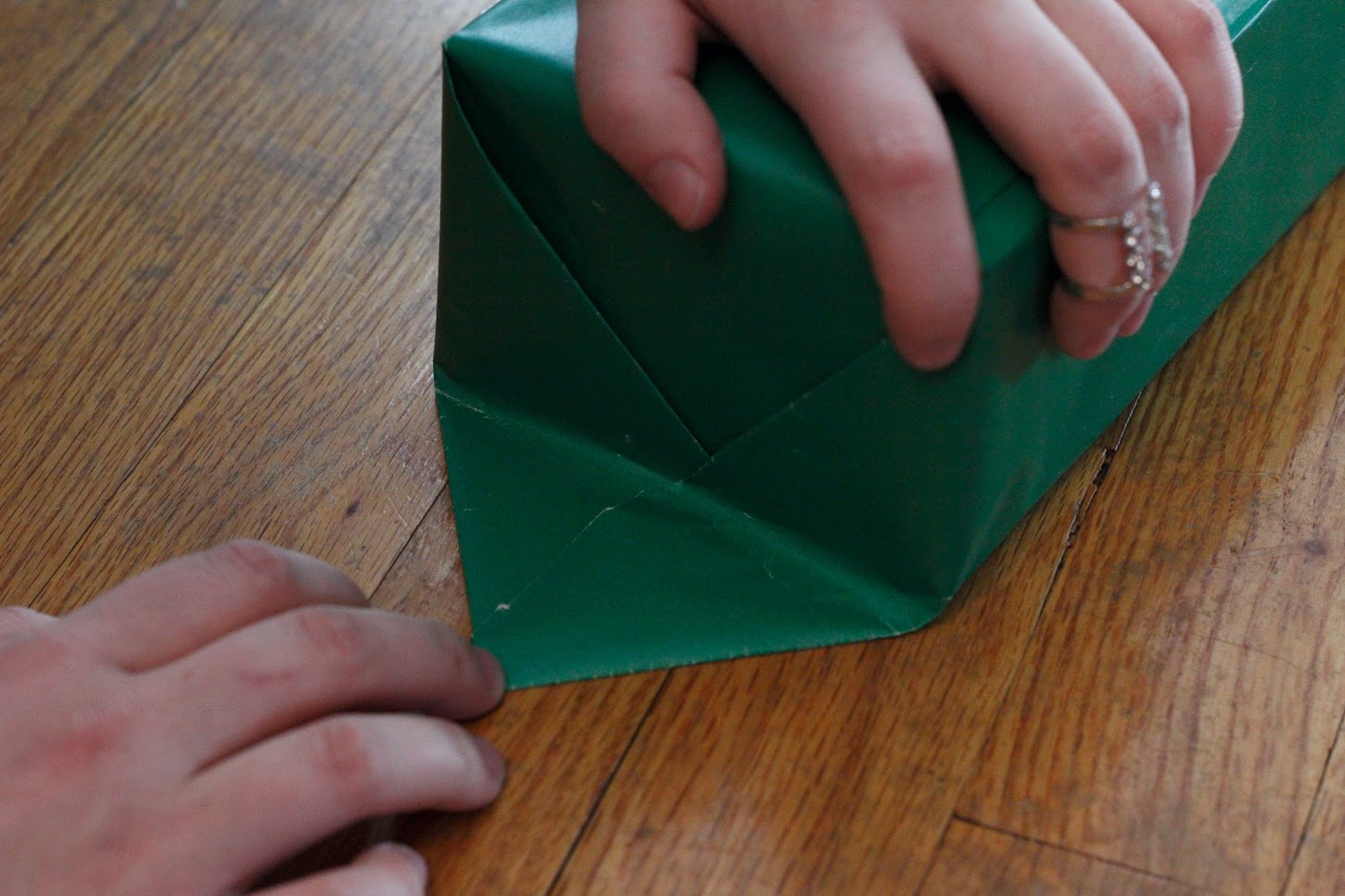 How to Properly Wrap a Present : 17 Steps (with Pictures) - Instructables