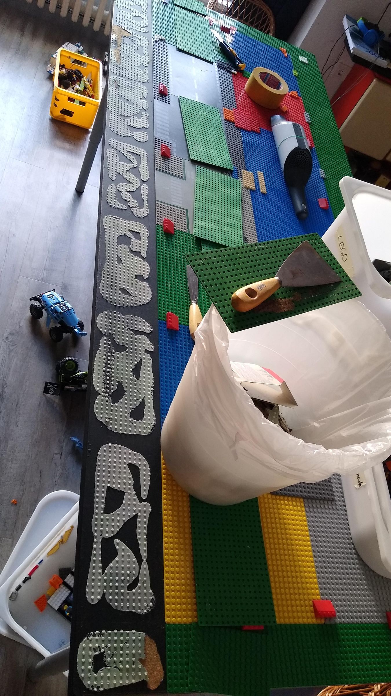 Lego Play Table (with Interchangeable Baseplates) - Updated : 7 Steps ...