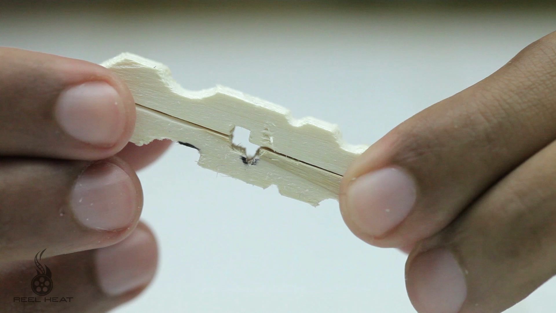 3 AWESOME HOMEMADE WEAPONS : 3 Steps - Instructables