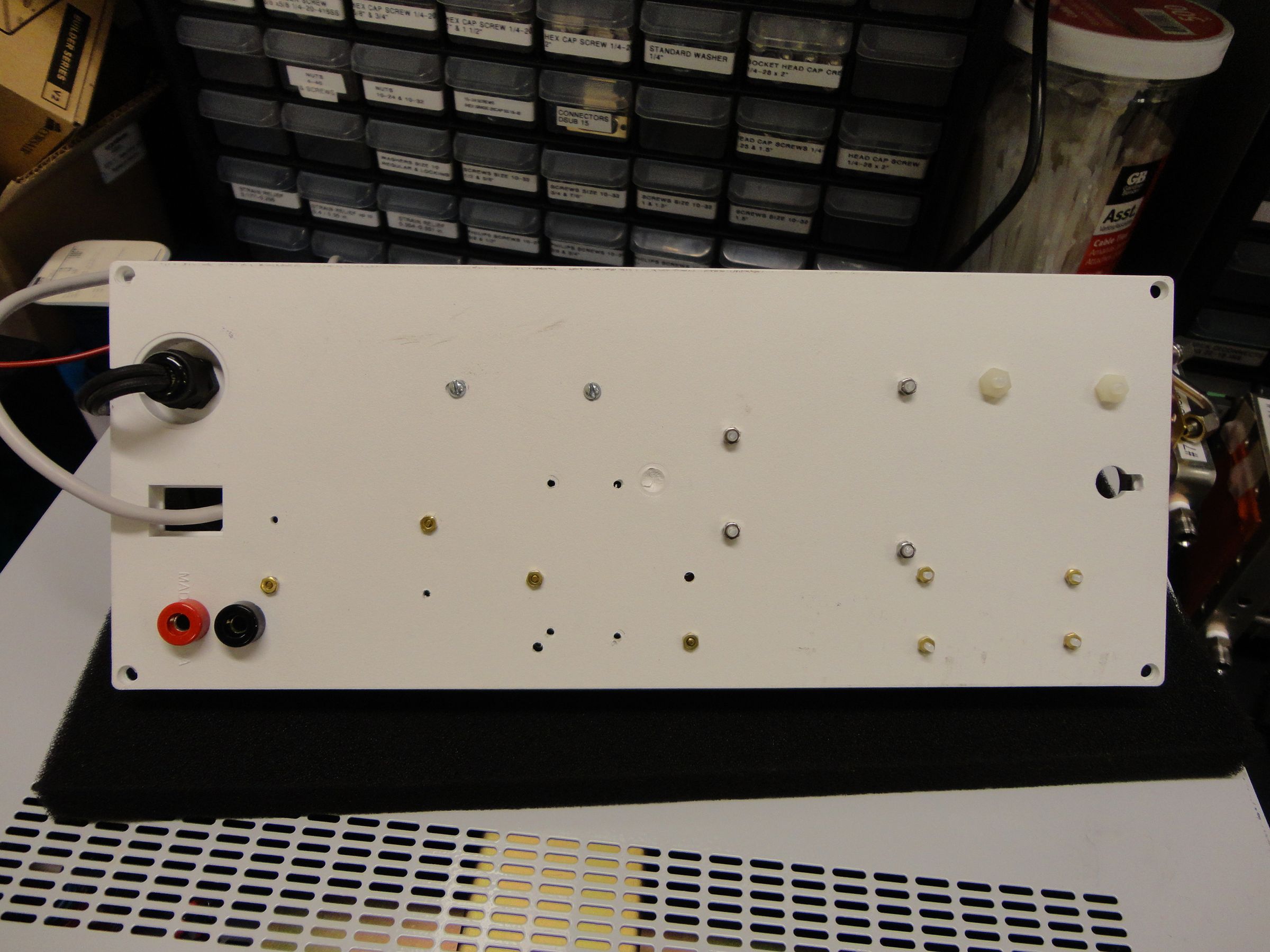 Safety Stoplight: the Easy, Arduino-powered, Voltage Warning Light : 3 ...