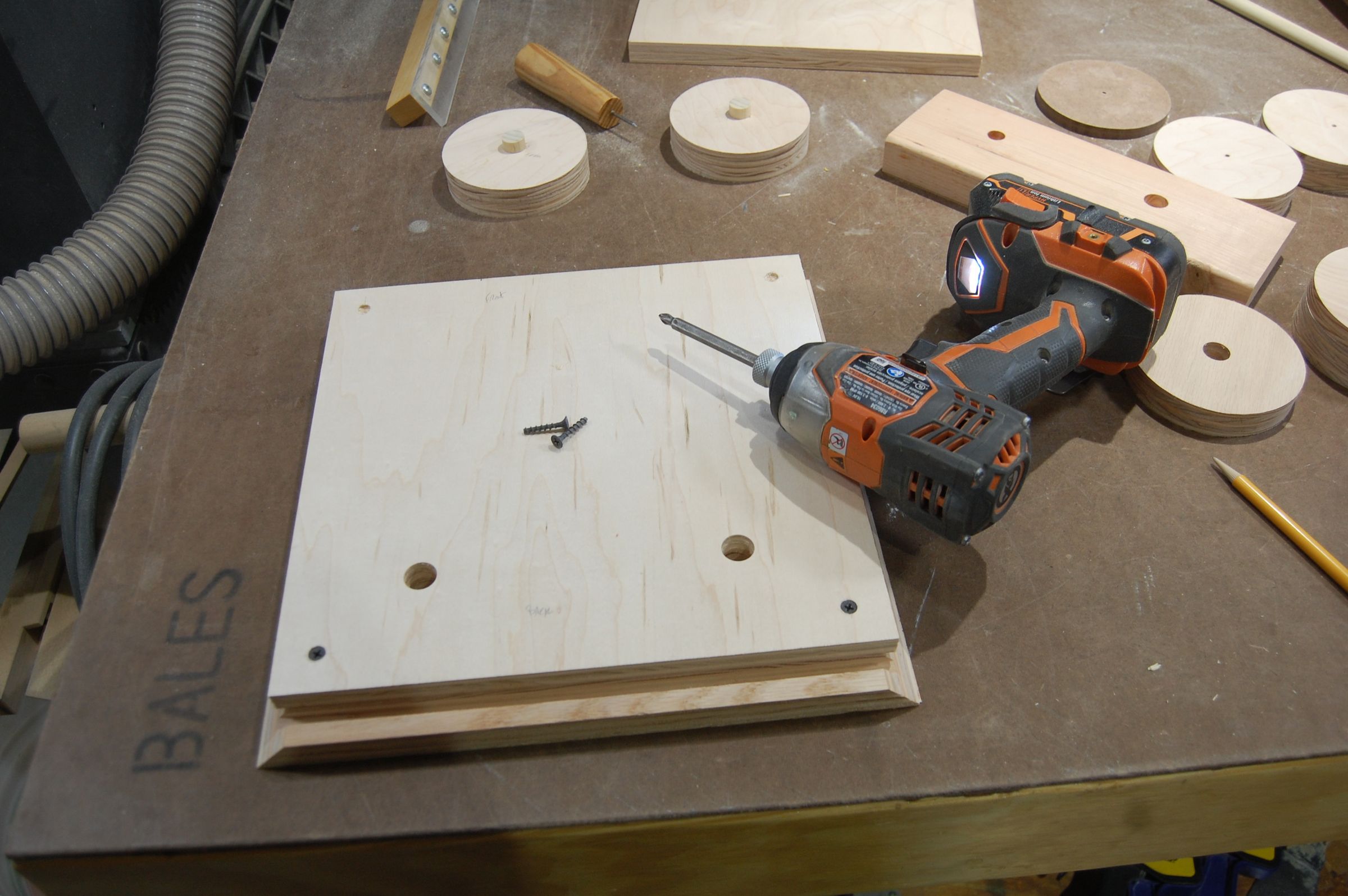 Lego Table : 15 Steps (with Pictures) - Instructables