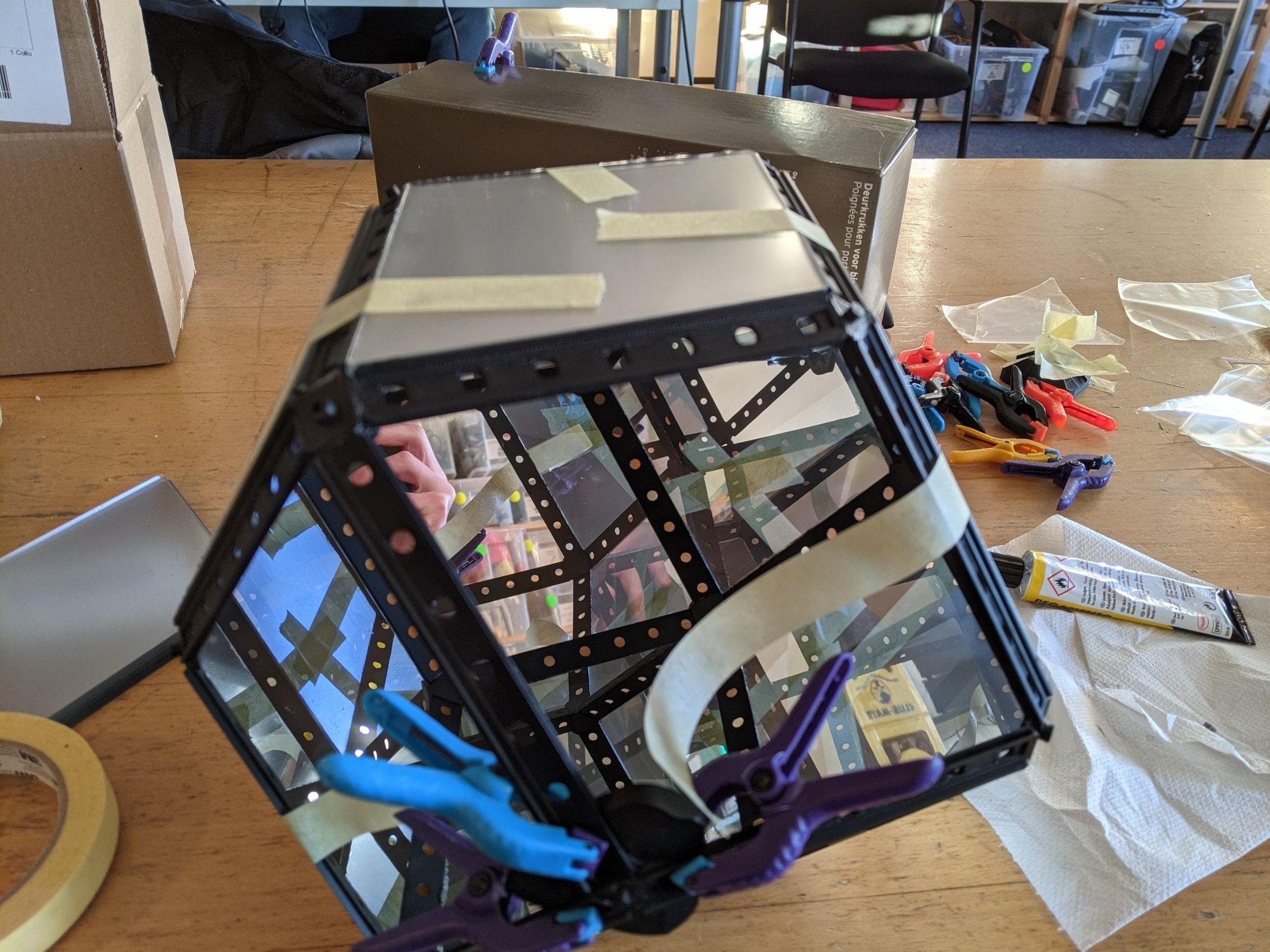 Rhombic Dodecahedron Infinity Lamp : 11 Steps (with Pictures ...