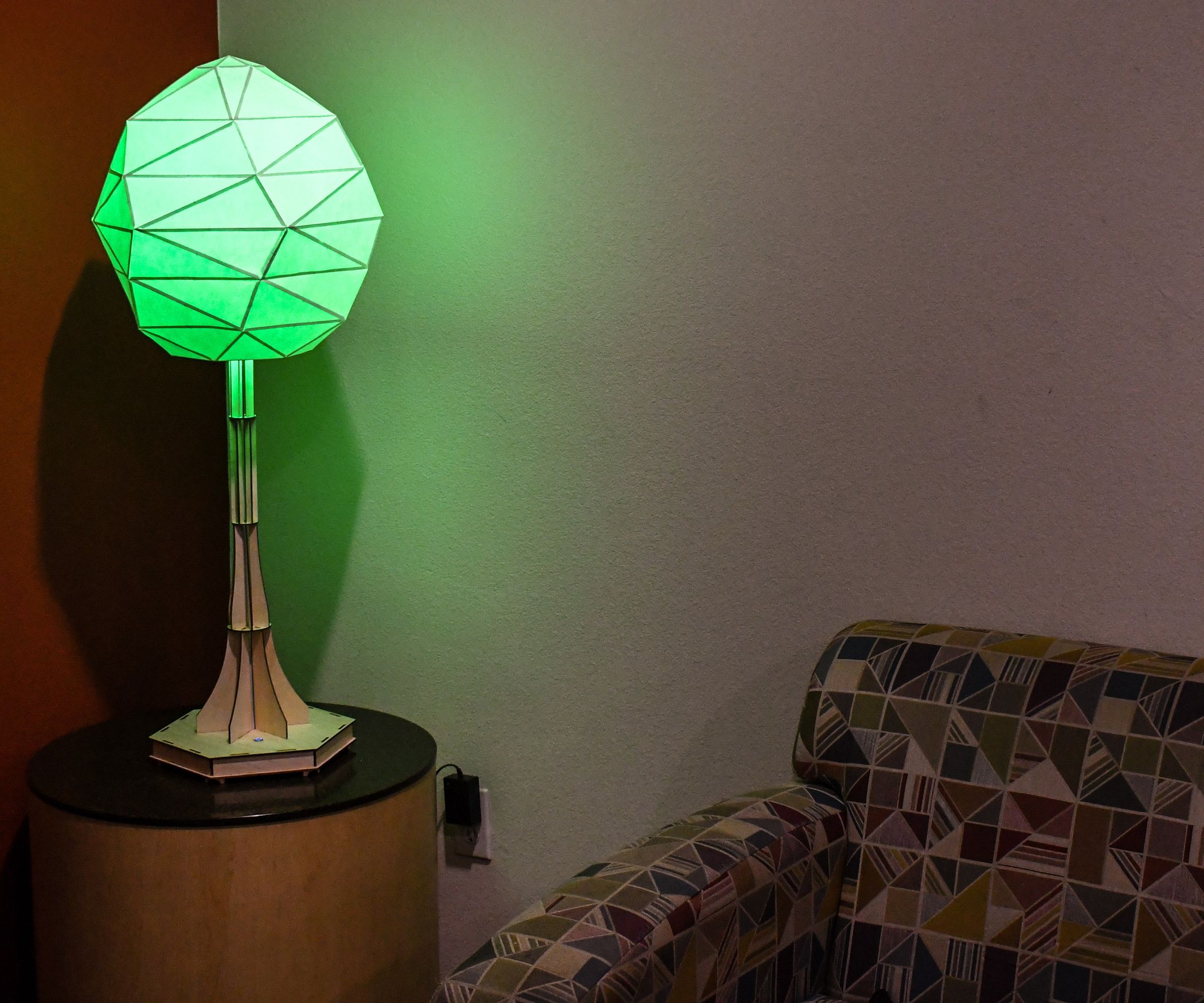 Cardstock Corner Lamp : 5 Steps (with Pictures) - Instructables