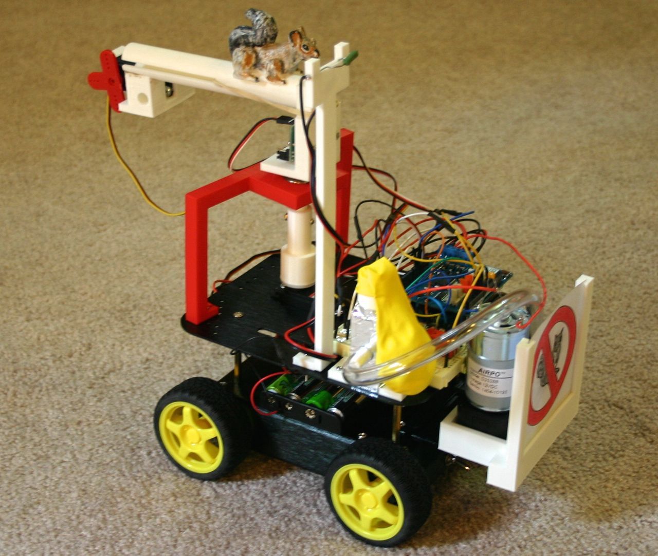 Squirrel Chasing Robot : 15 Steps (with Pictures) - Instructables