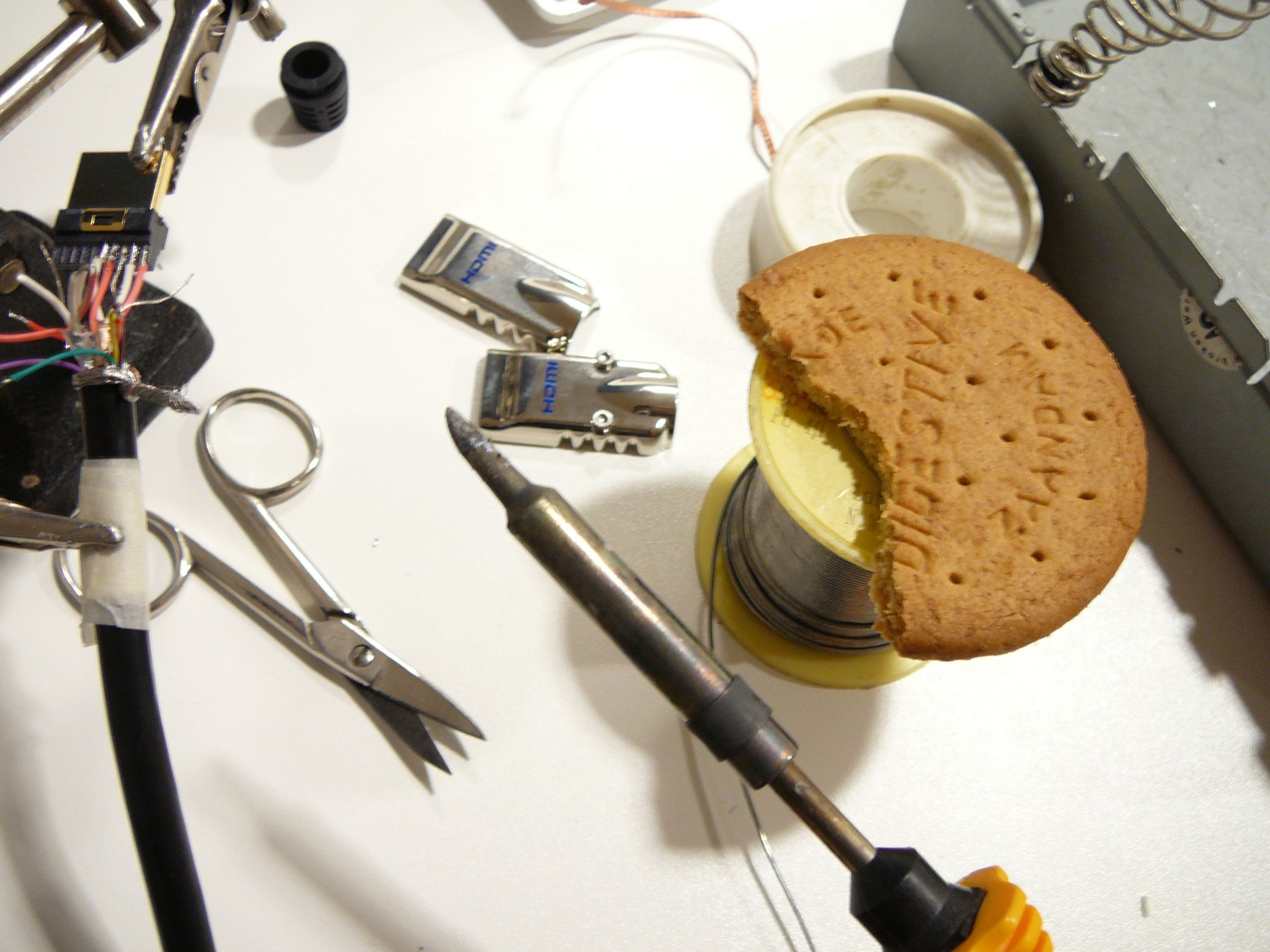 Repair a Hdmi Cable : 6 Steps (with Pictures) - Instructables