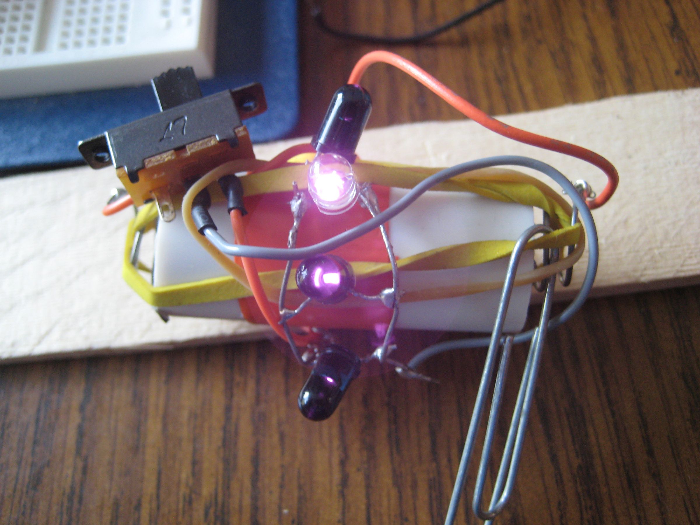 LightBot V1 : 4 Steps - Instructables