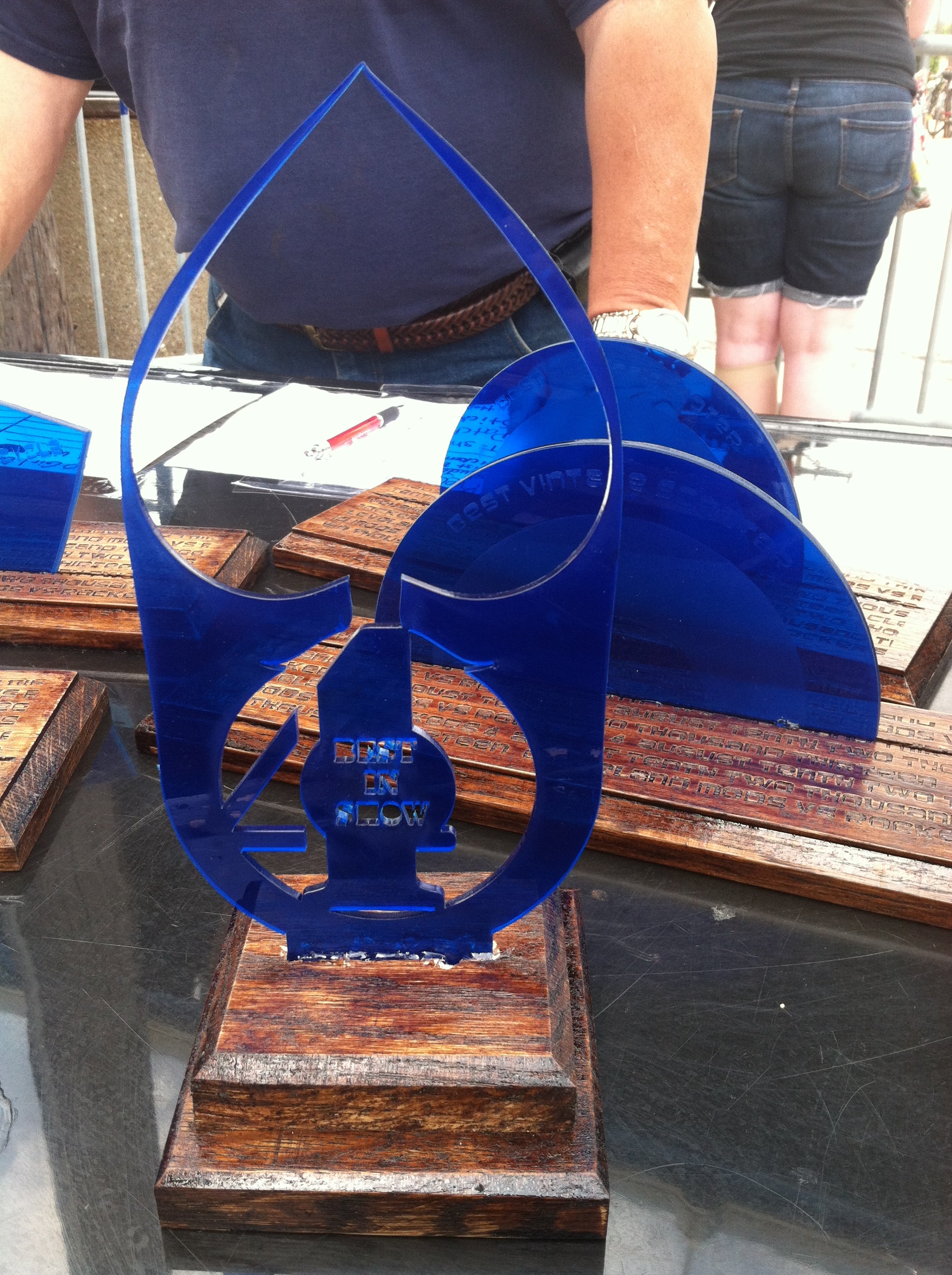 Custom Trophies - Creativly : 3 Steps - Instructables