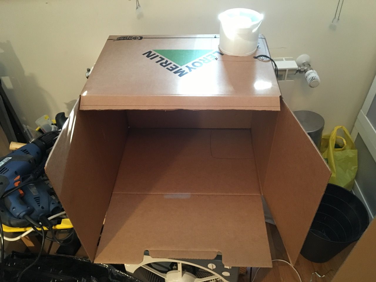 Cheap Cardboard Paint Booth : 6 Steps (with Pictures) - Instructables