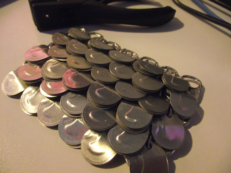 Soda Can (Pop-top) Chain/Scale Mail - PopScale (Advanced) : 3 Steps ...