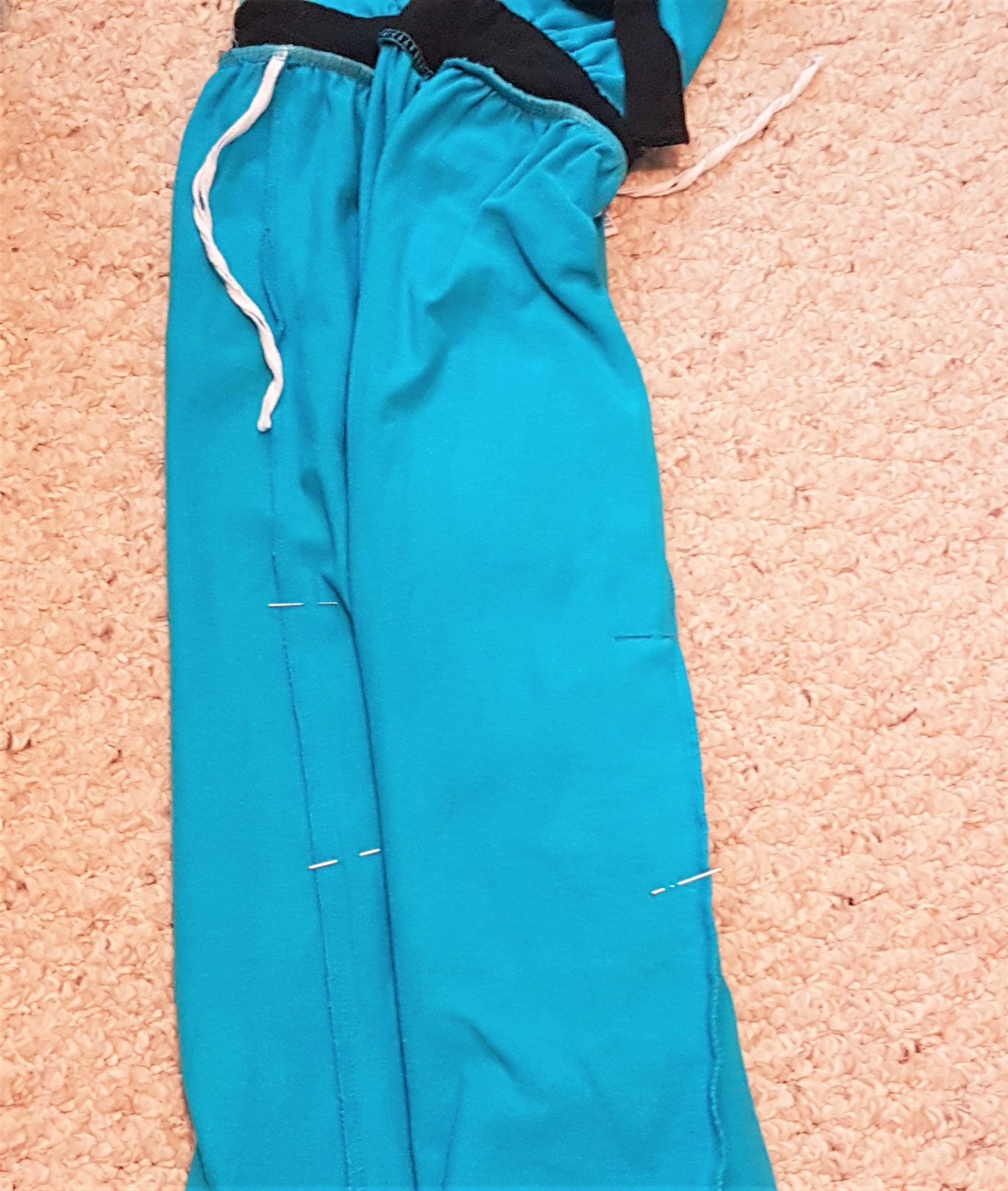 Hand Sew a Pocket Into a Dress : 7 Steps (with Pictures) - Instructables