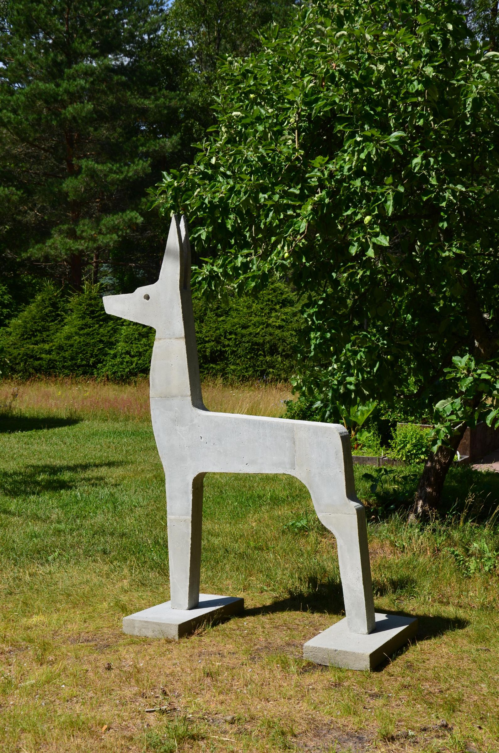 Abstract Dog Sculpture Made Using Concrete : 7 Steps (with Pictures ...
