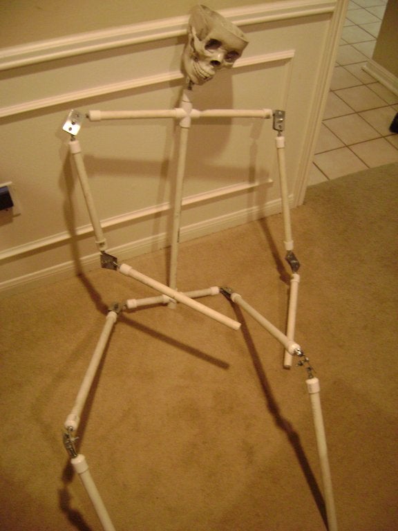 SplatterFX - Articulated Monster Frame : 7 Steps (with Pictures ...