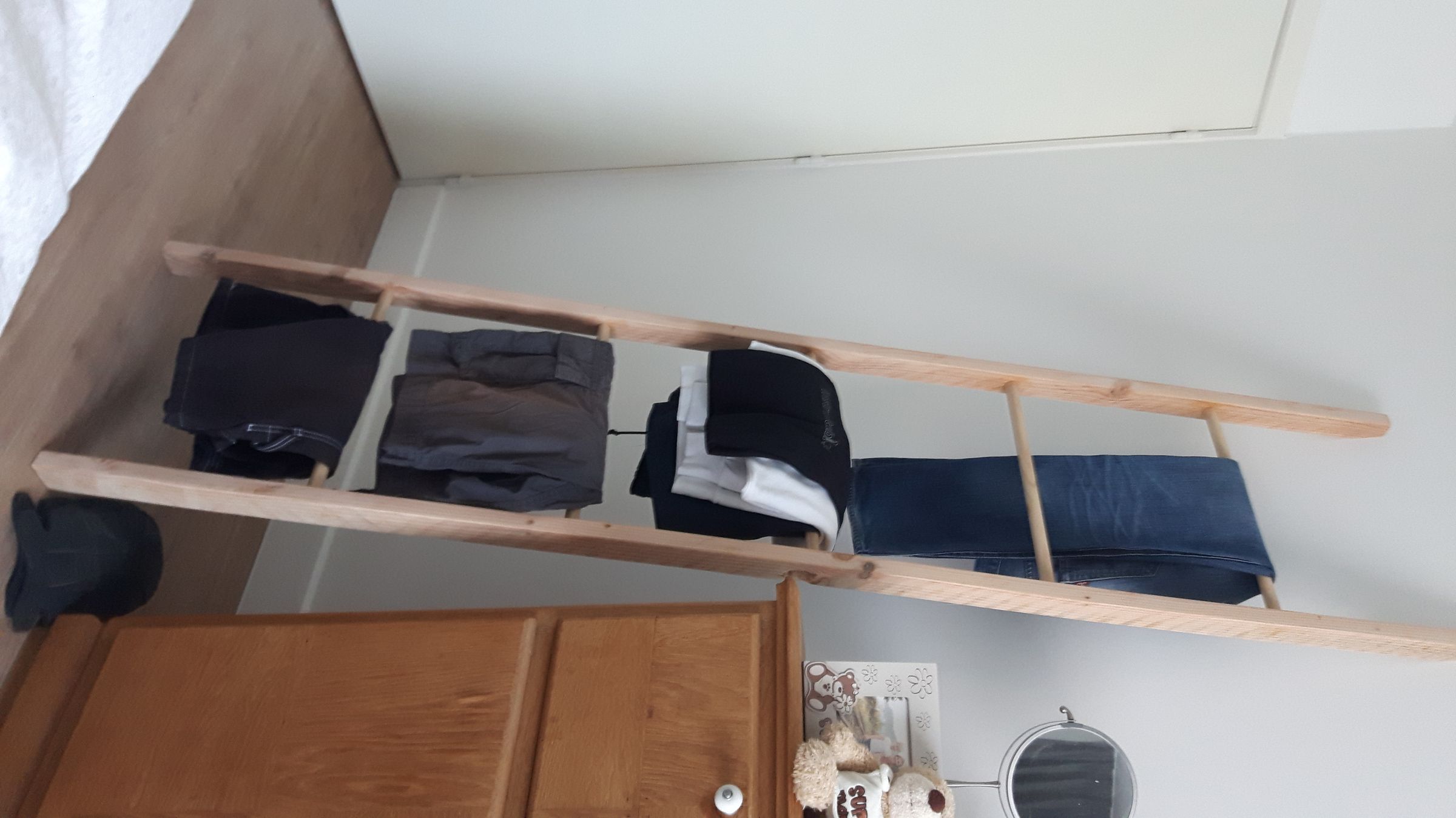 Simple Ladder Clothes Rack : 6 Steps (with Pictures) - Instructables