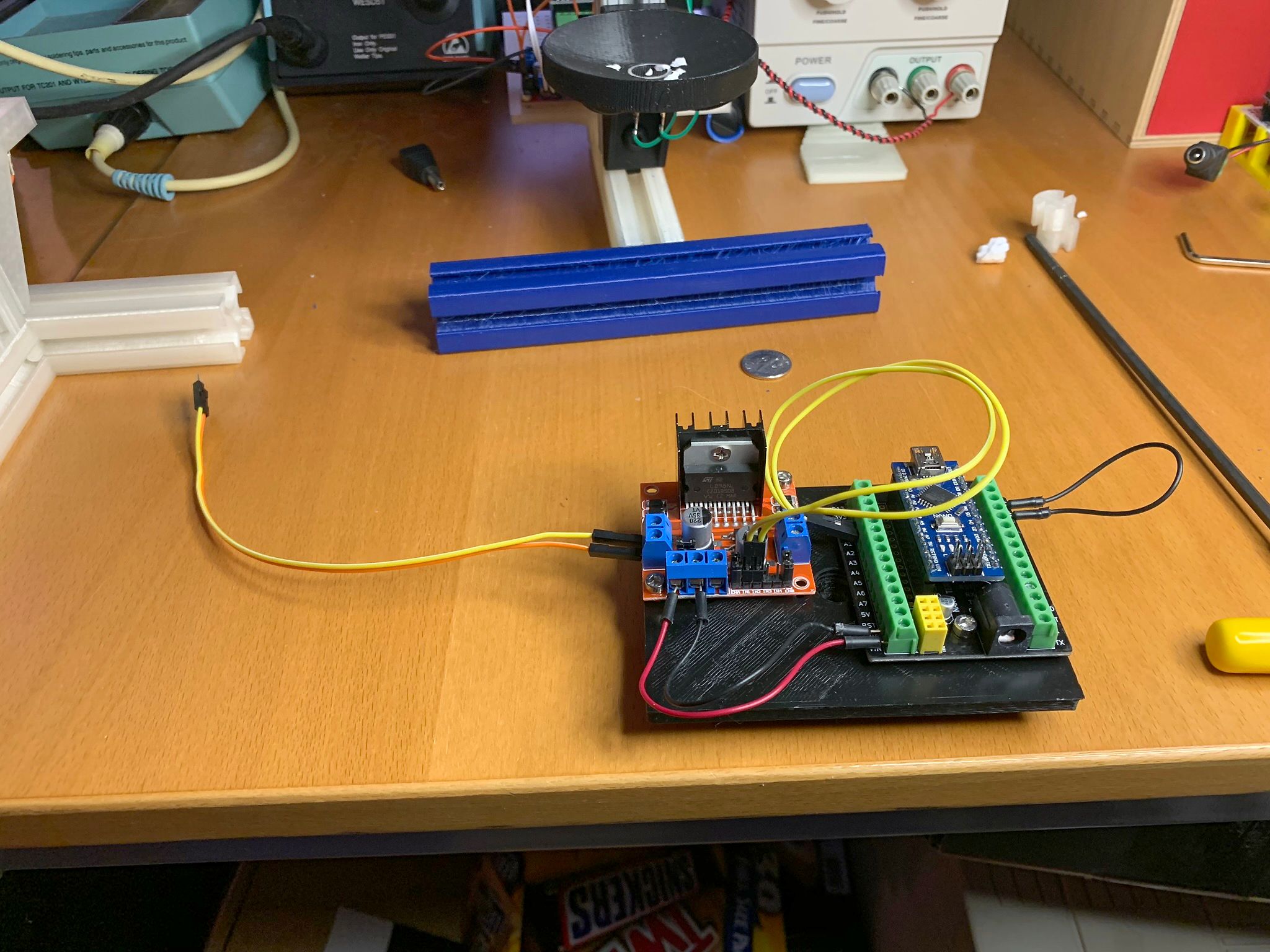 A Simple Stand for an Acoustic Levitator MiniLev : 12 Steps (with ...
