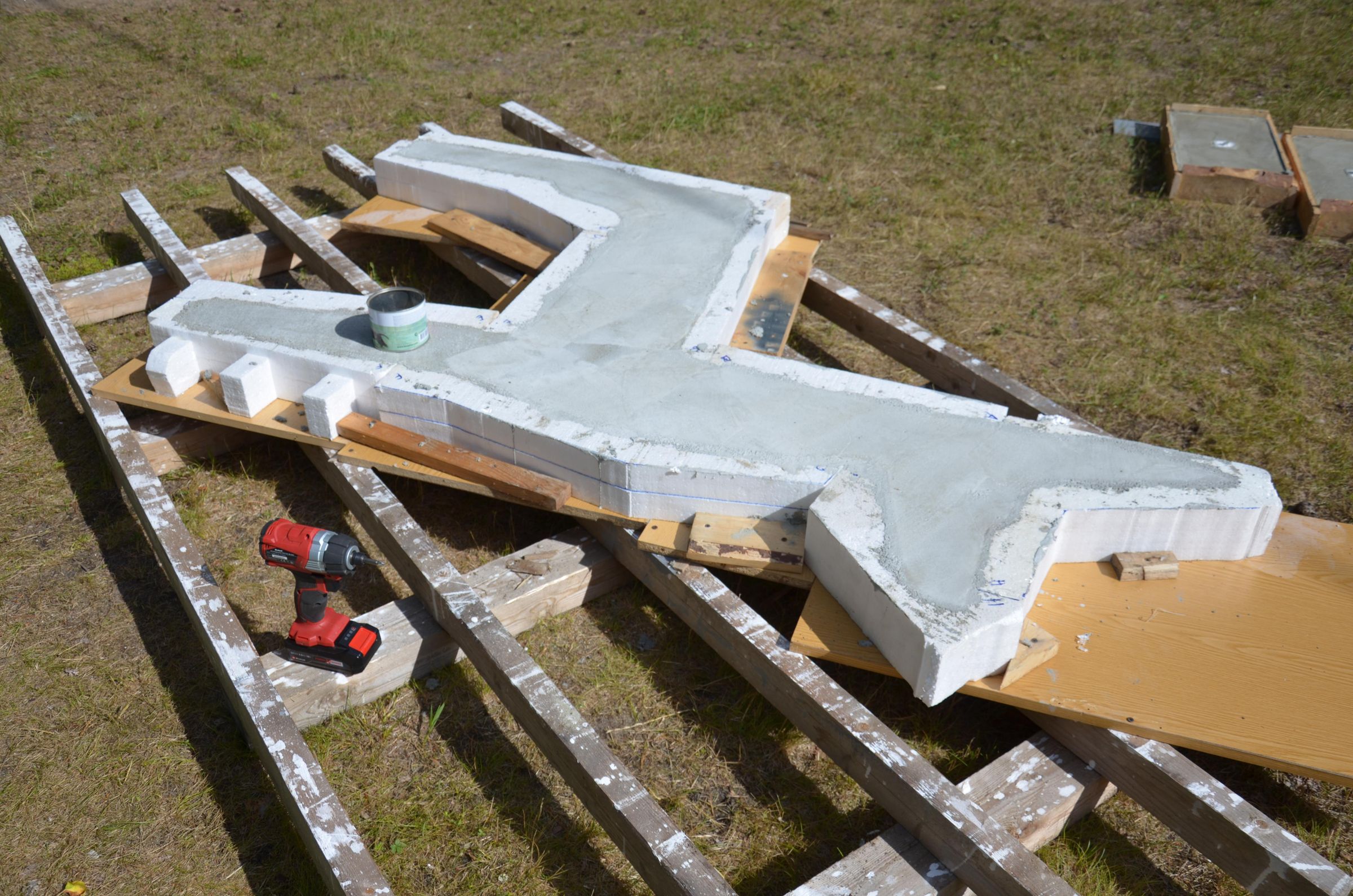 Abstract Dog Sculpture Made Using Concrete : 7 Steps (with Pictures ...