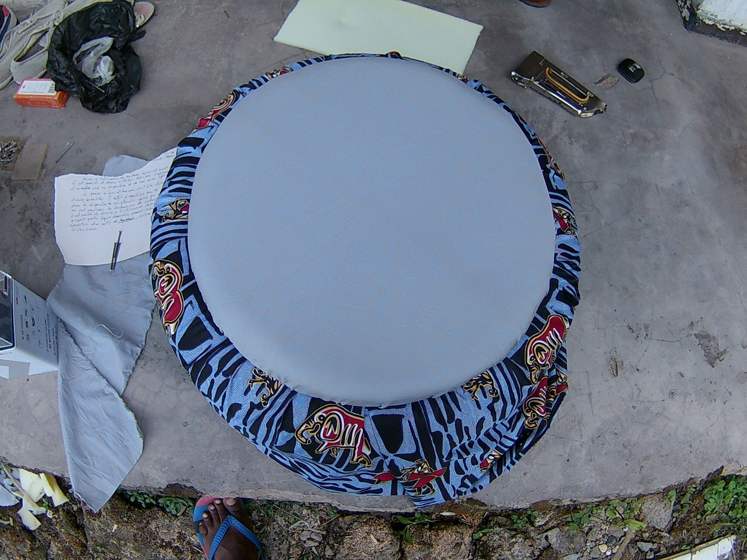 Old Car Tire Stool/Chair/Table : 8 Steps - Instructables