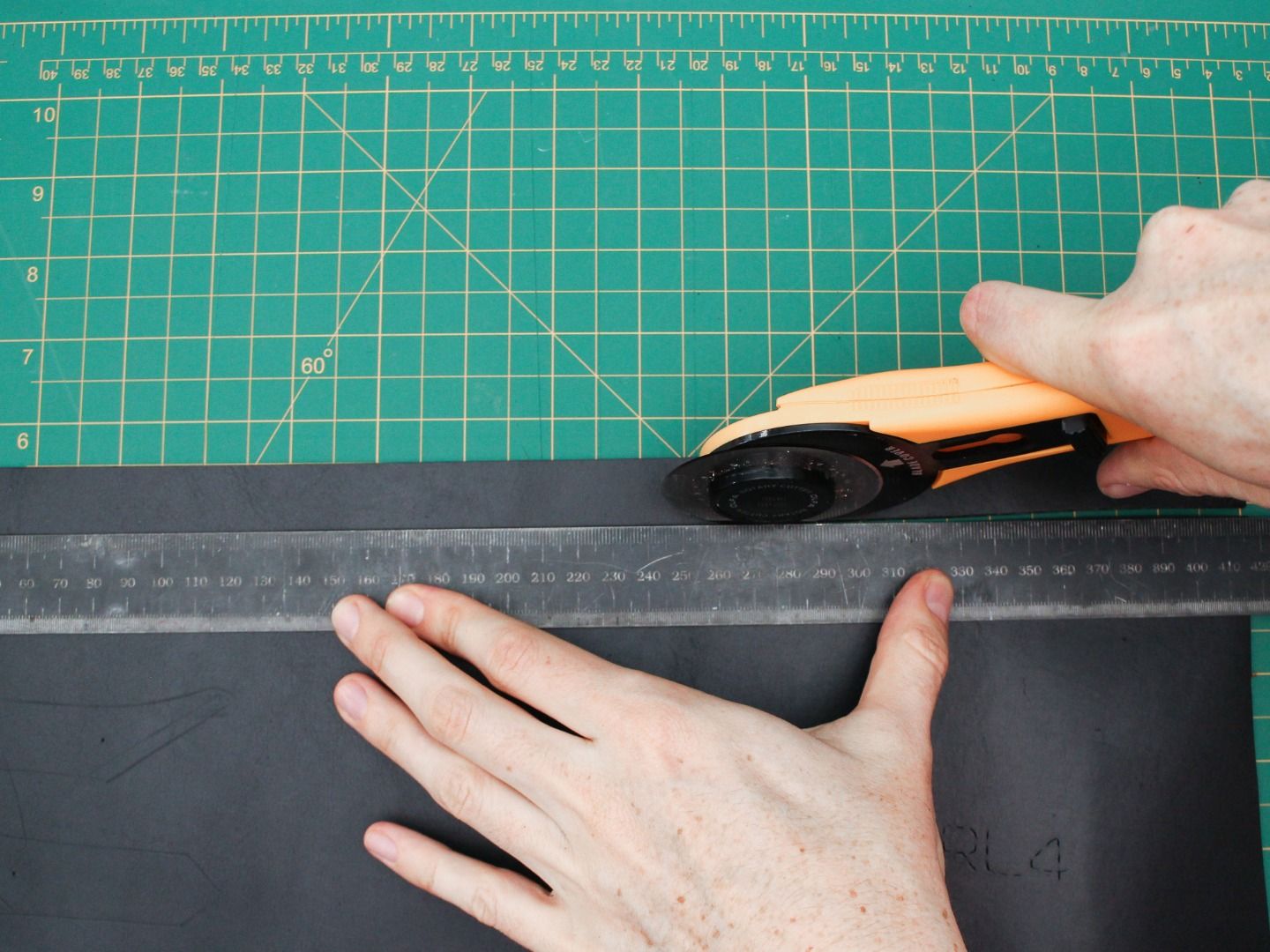 Cutting Leather : 7 Steps - Instructables