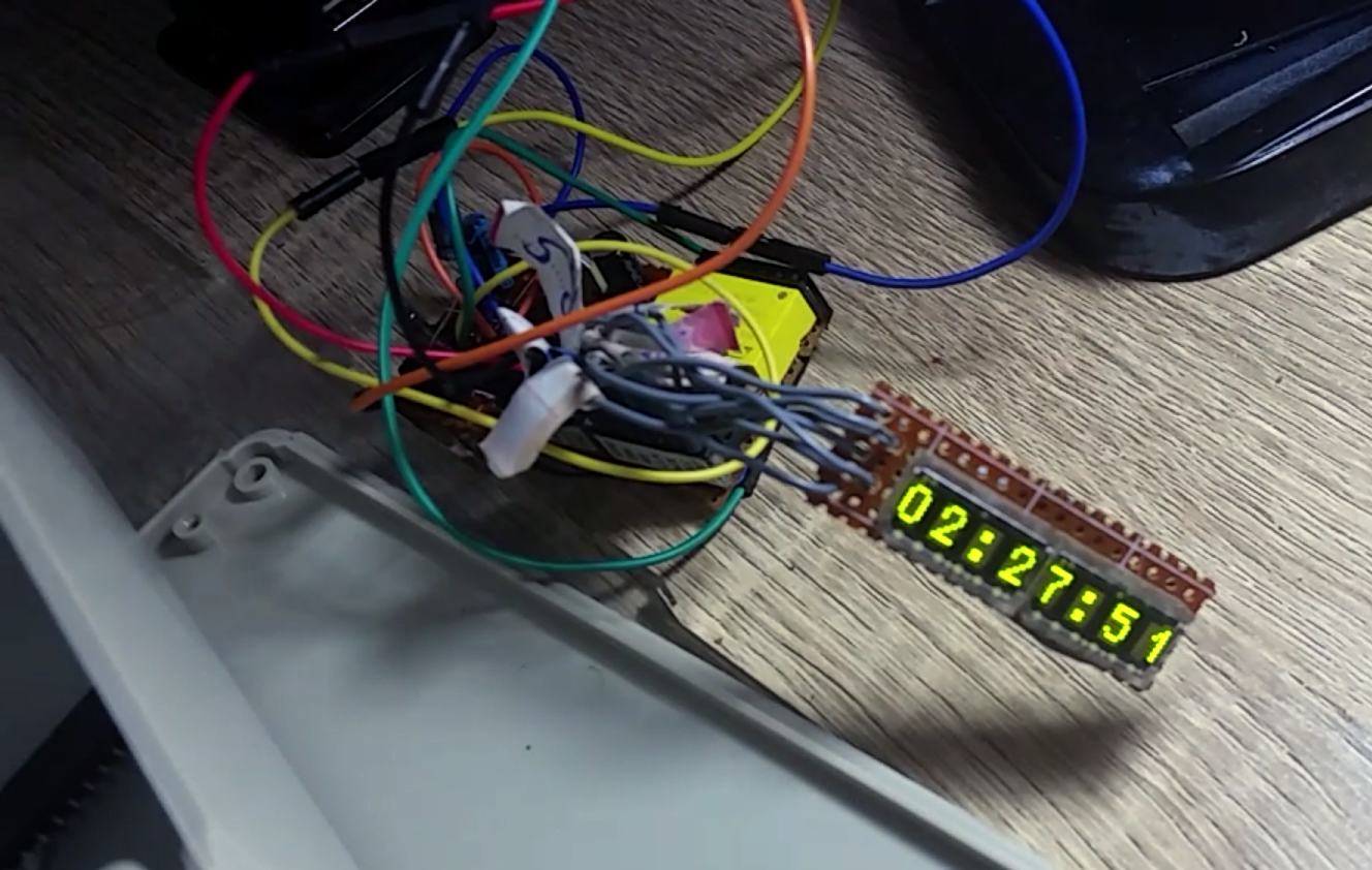 Tiny LED Matrix Display Clock : 8 Steps - Instructables