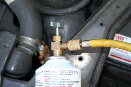 Adding Freon to Your Automobile's Air Condtioning System : 5 Steps ...