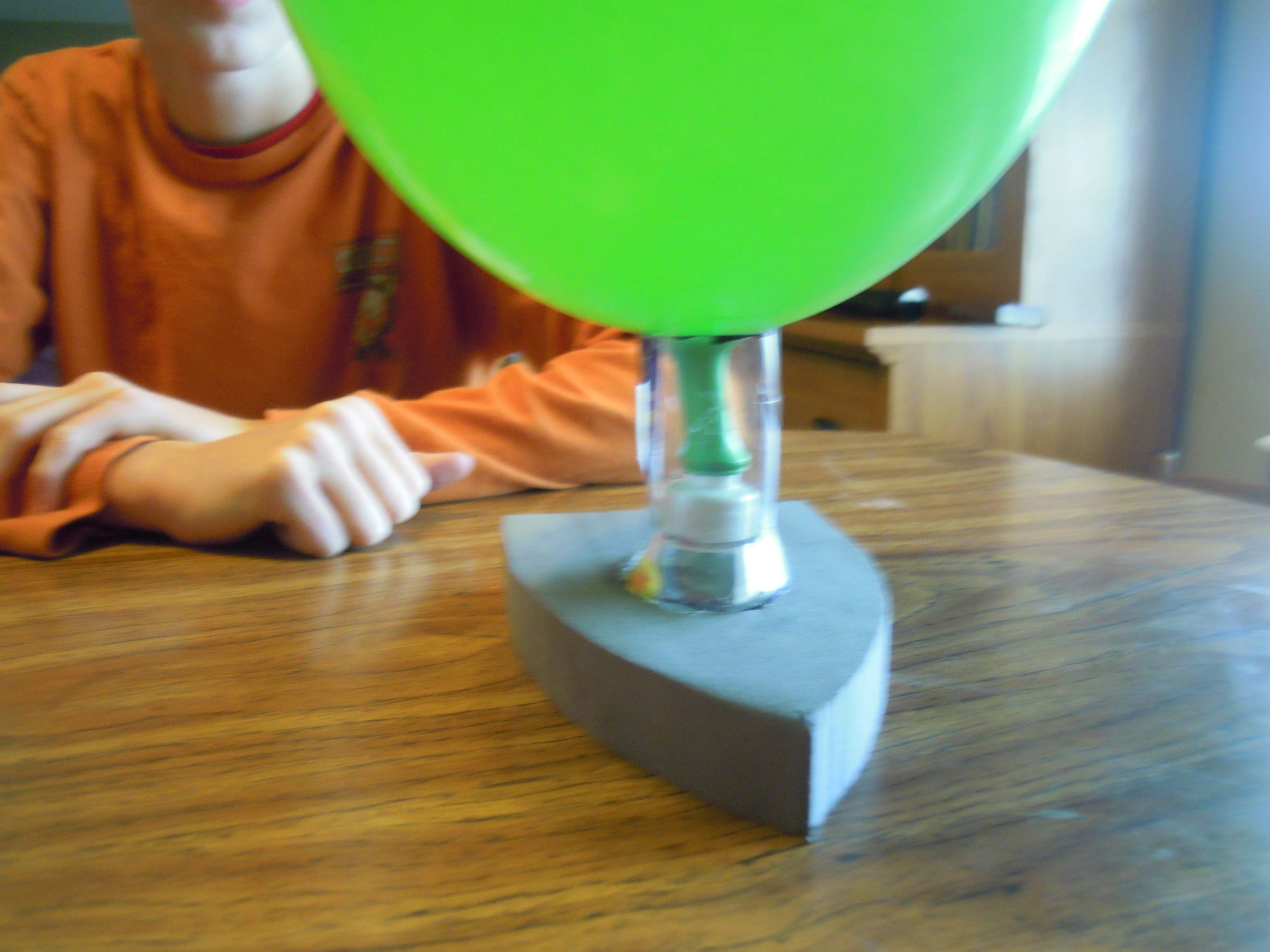 Foam Hovercraft : 6 Steps (with Pictures) - Instructables