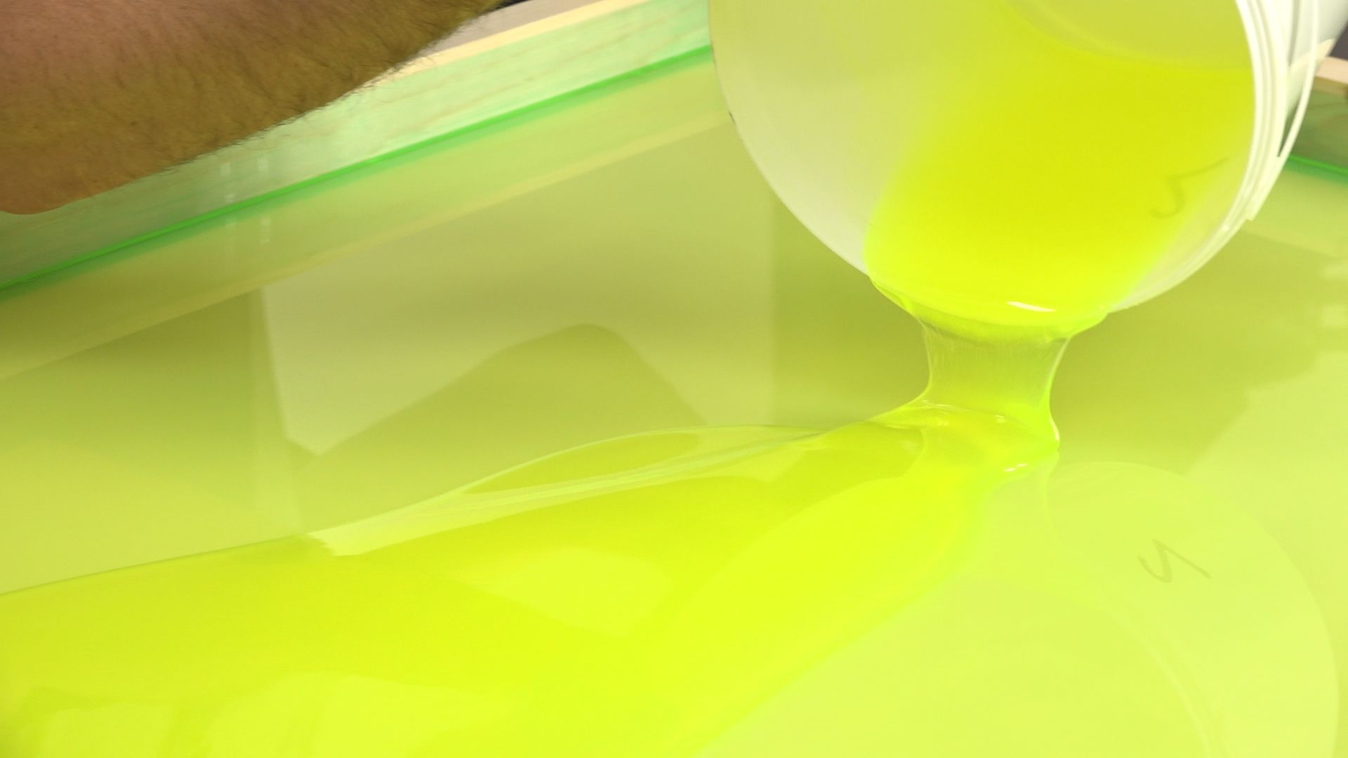 DIY RESIN PLANK TABLE - How to Make Your Own Using GlassCast® 3 Clear ...