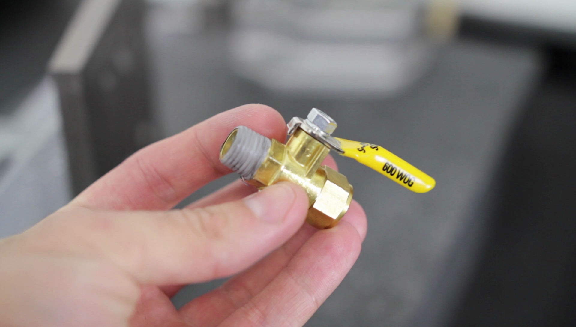 How to Make a Vacuum Chamber : 6 Steps (with Pictures) - Instructables