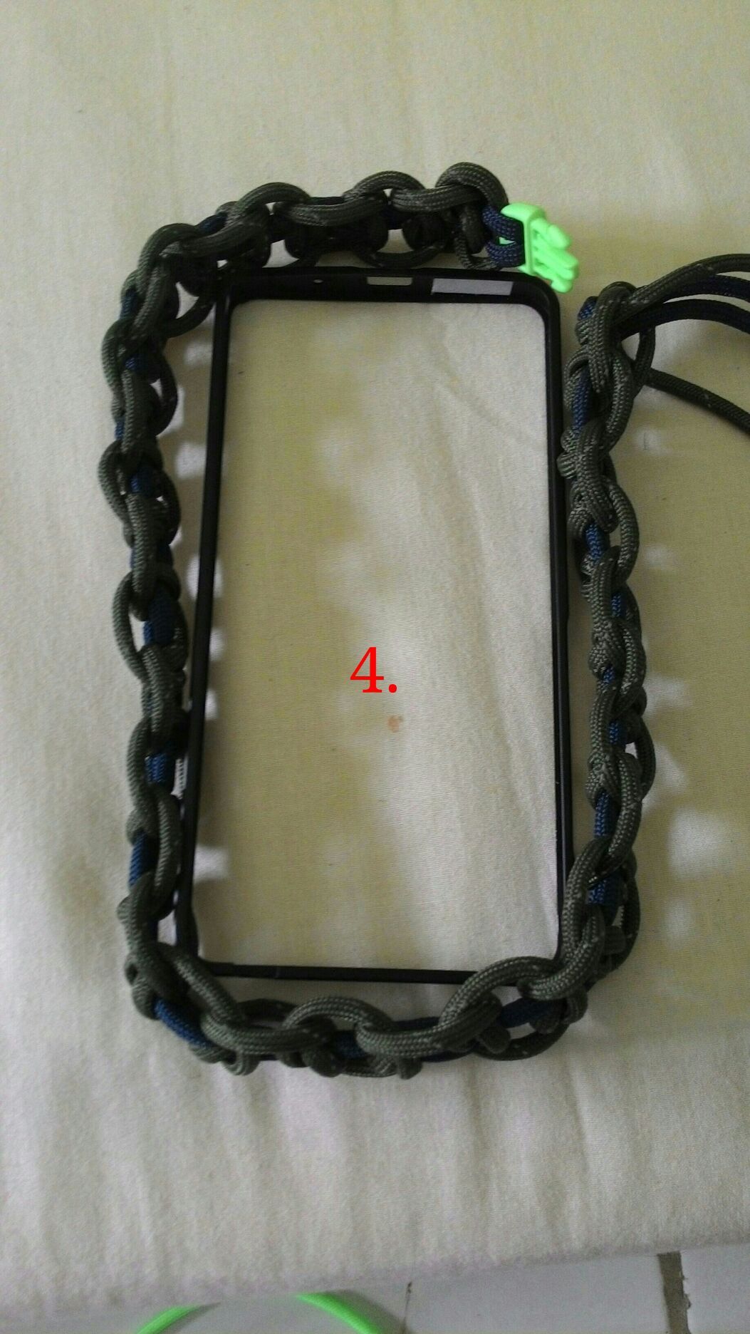 Paracord Phone Pocket : 5 Steps - Instructables