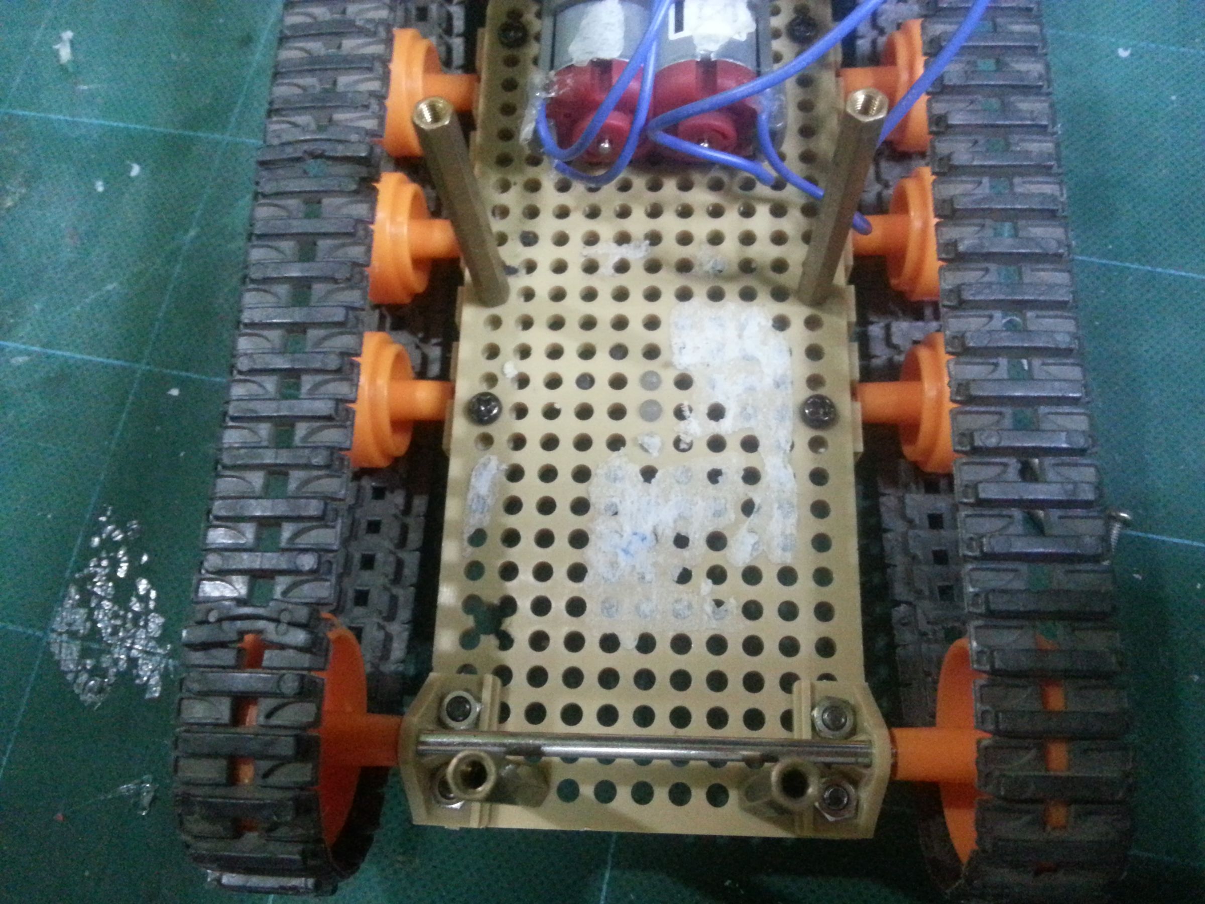 DIY FPV RC Tank V2 [2km RANGE Upgrade!] : 16 Steps (with Pictures ...