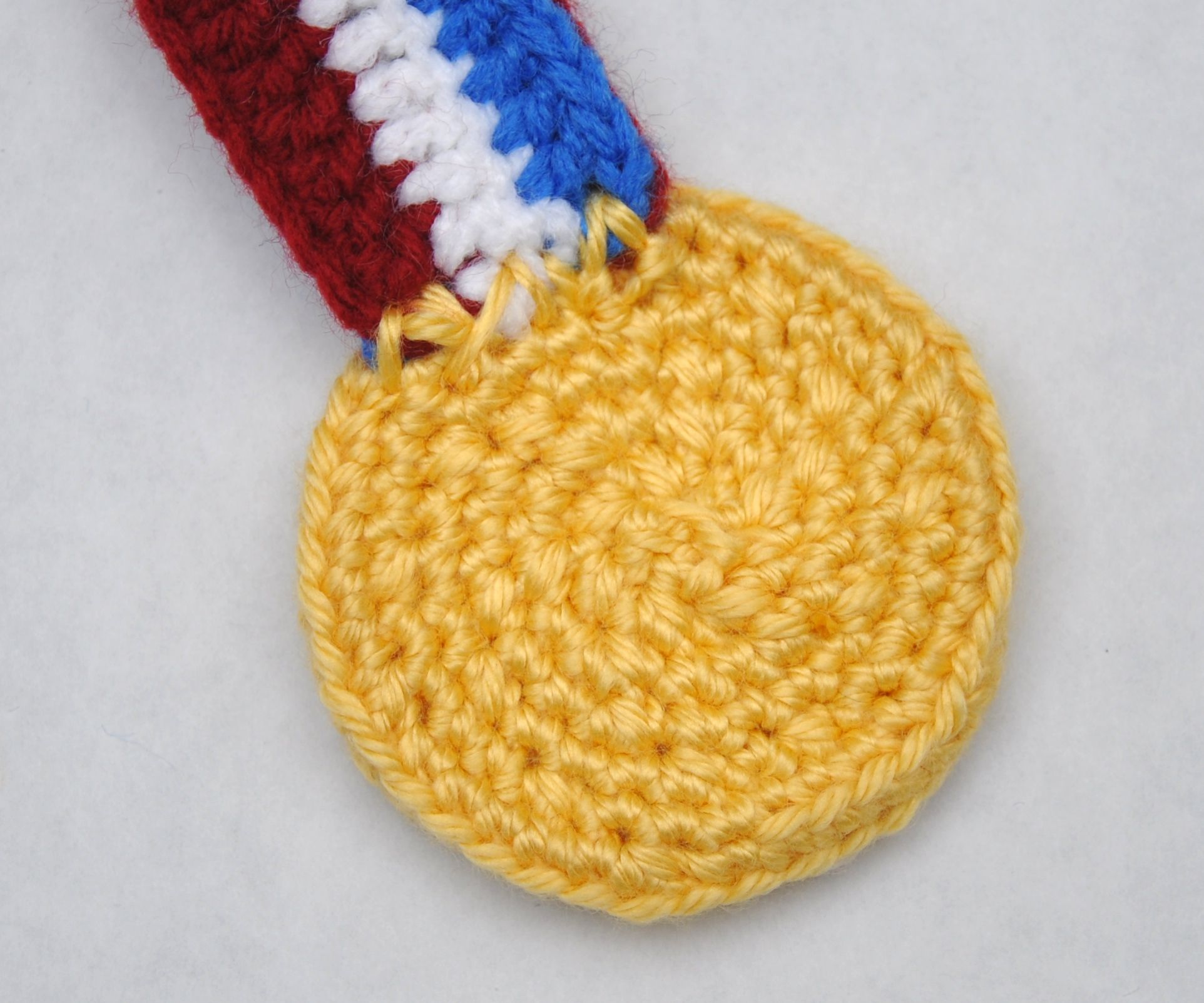 Crochet Medals : 8 Steps (with Pictures) - Instructables
