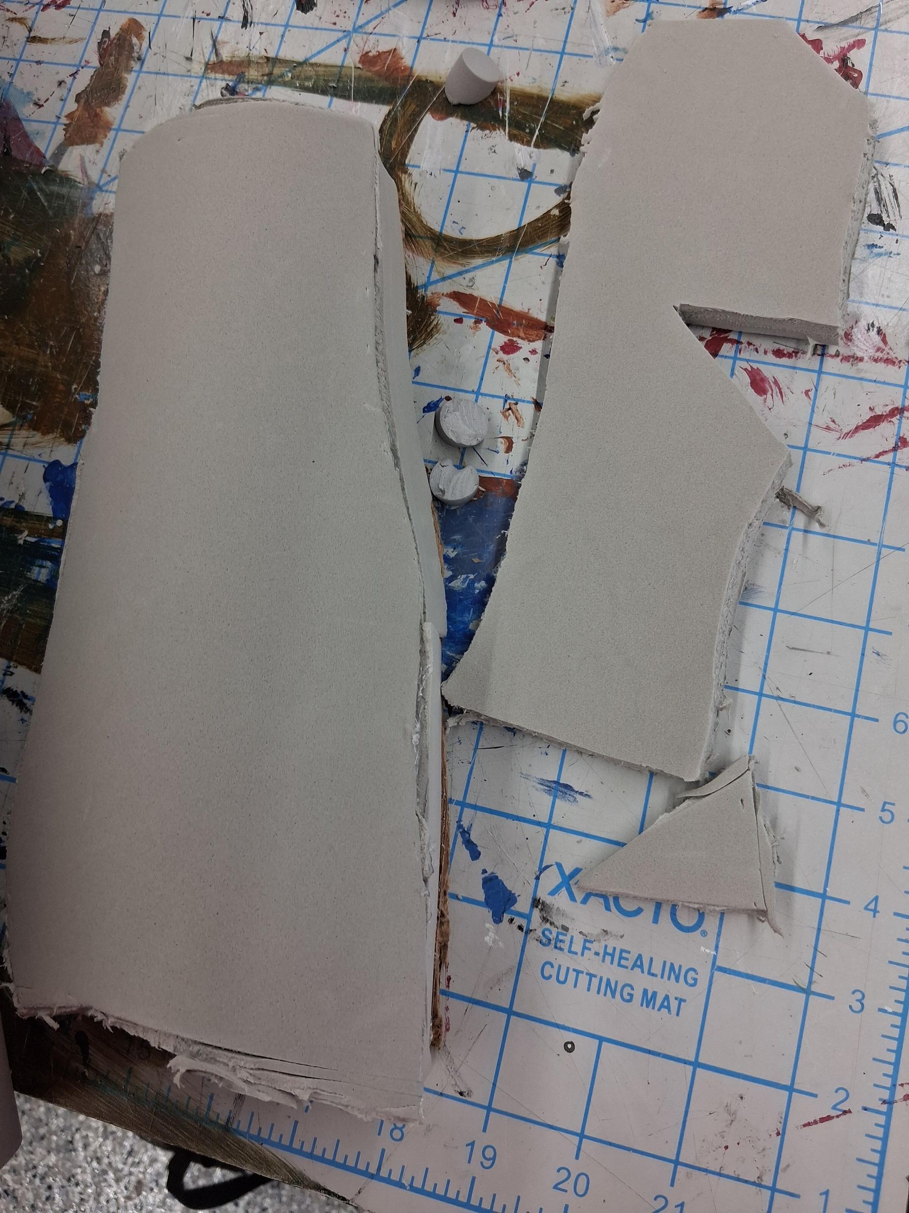 Batman Gauntlet : 5 Steps - Instructables