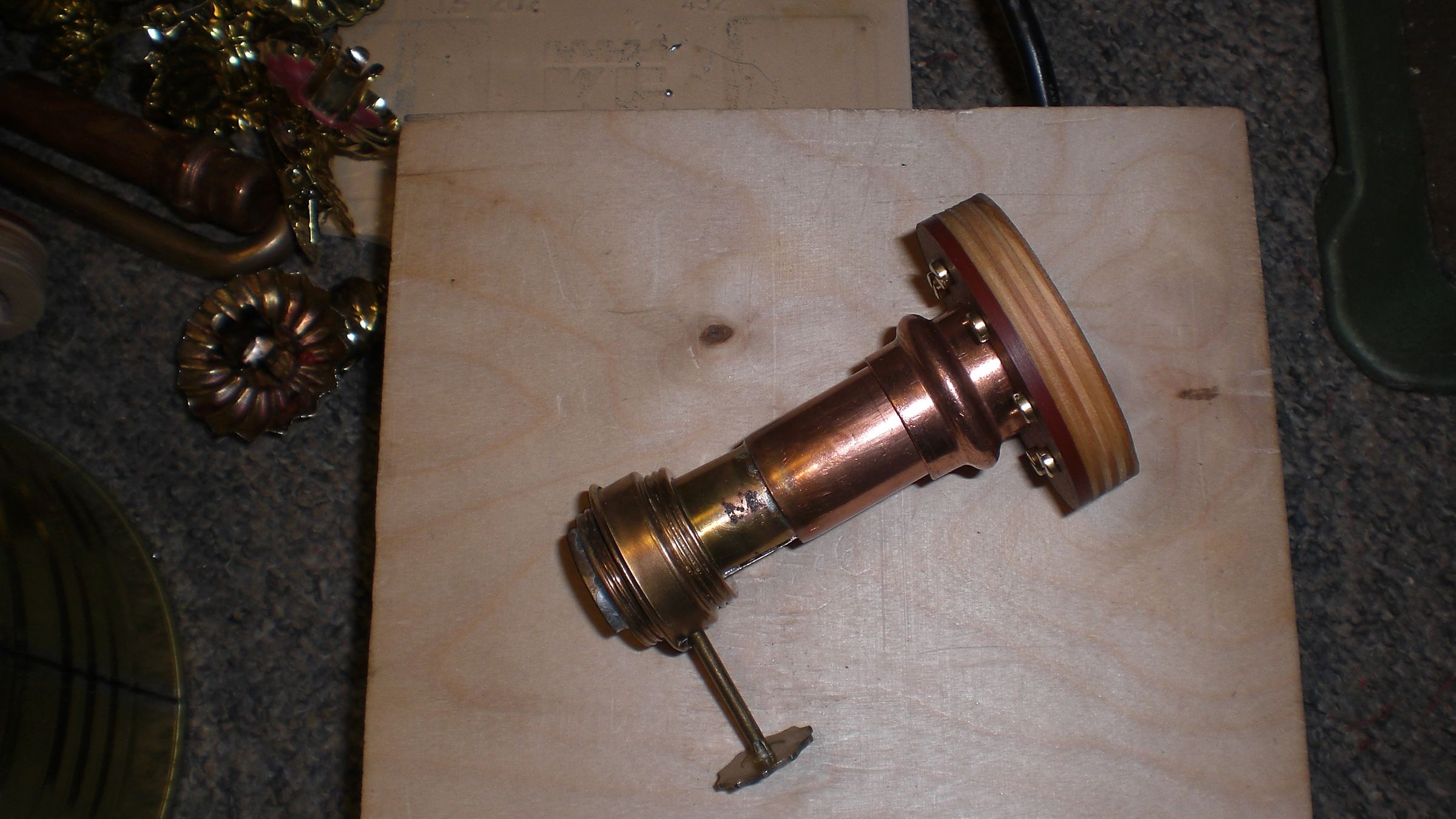 Steampunked Magic Eye Winker Powered by Batteries and USB-connected ...