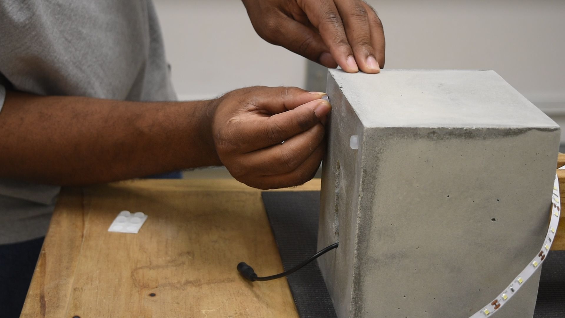 DIY Concrete and Wood LED Floor LAMP : 6 Steps (with Pictures ...