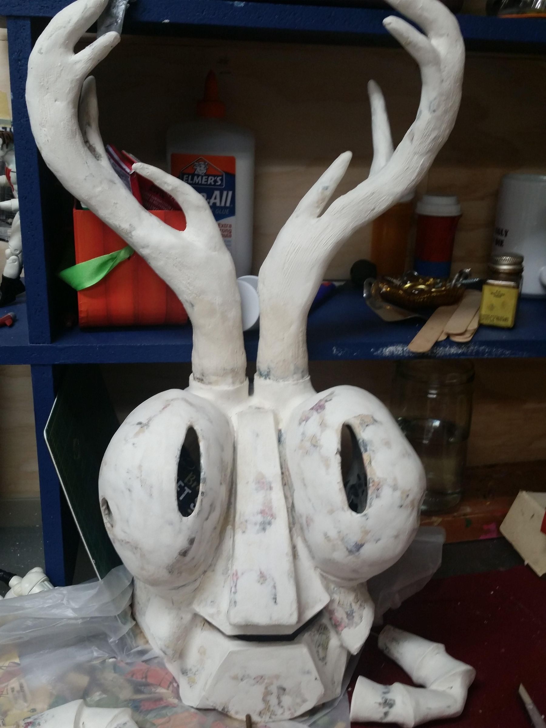 Buck Grasshopper Mask : 9 Steps (with Pictures) - Instructables