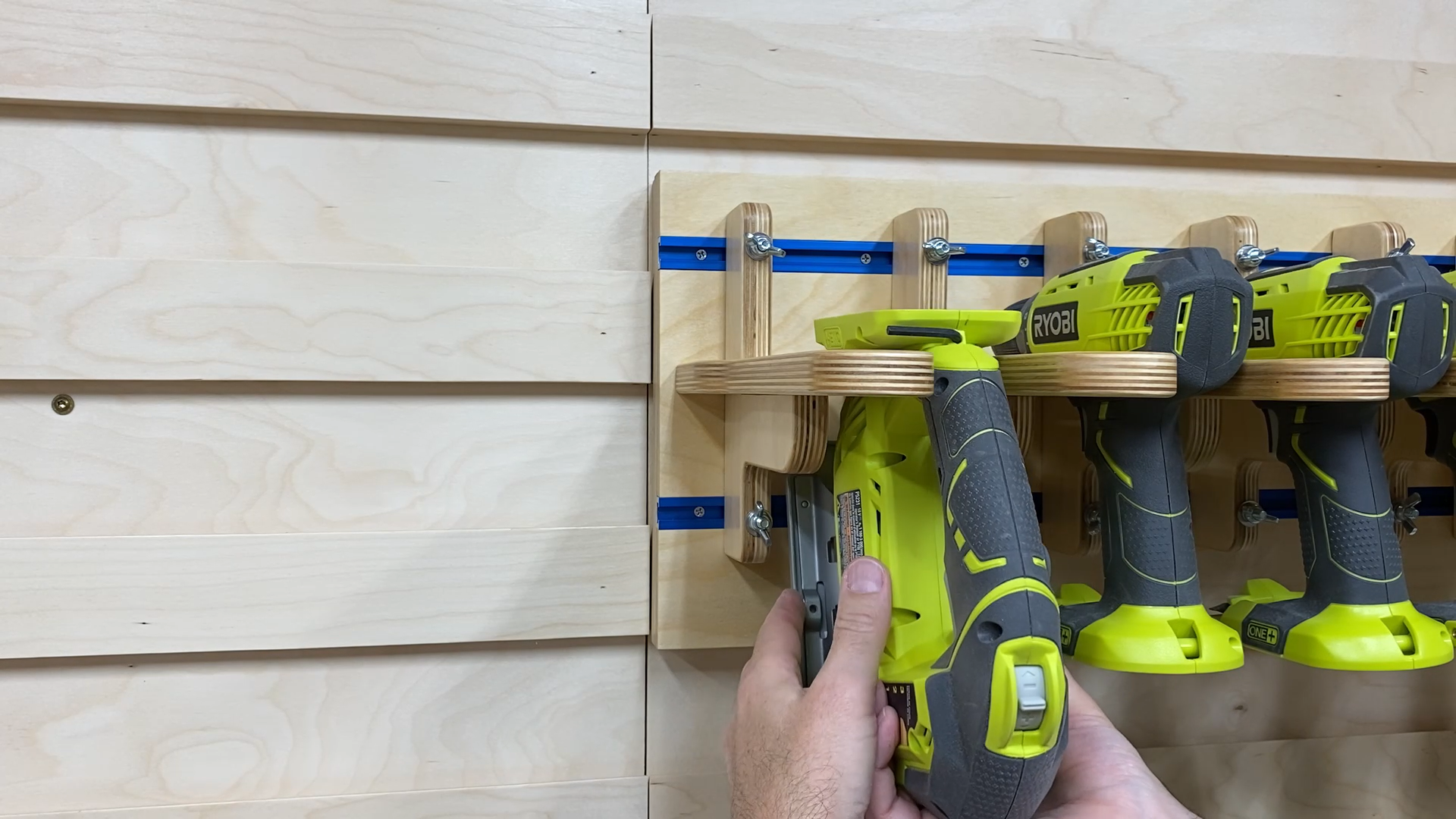 Adjustable Width Tool Charging Station : 12 Steps (with Pictures ...
