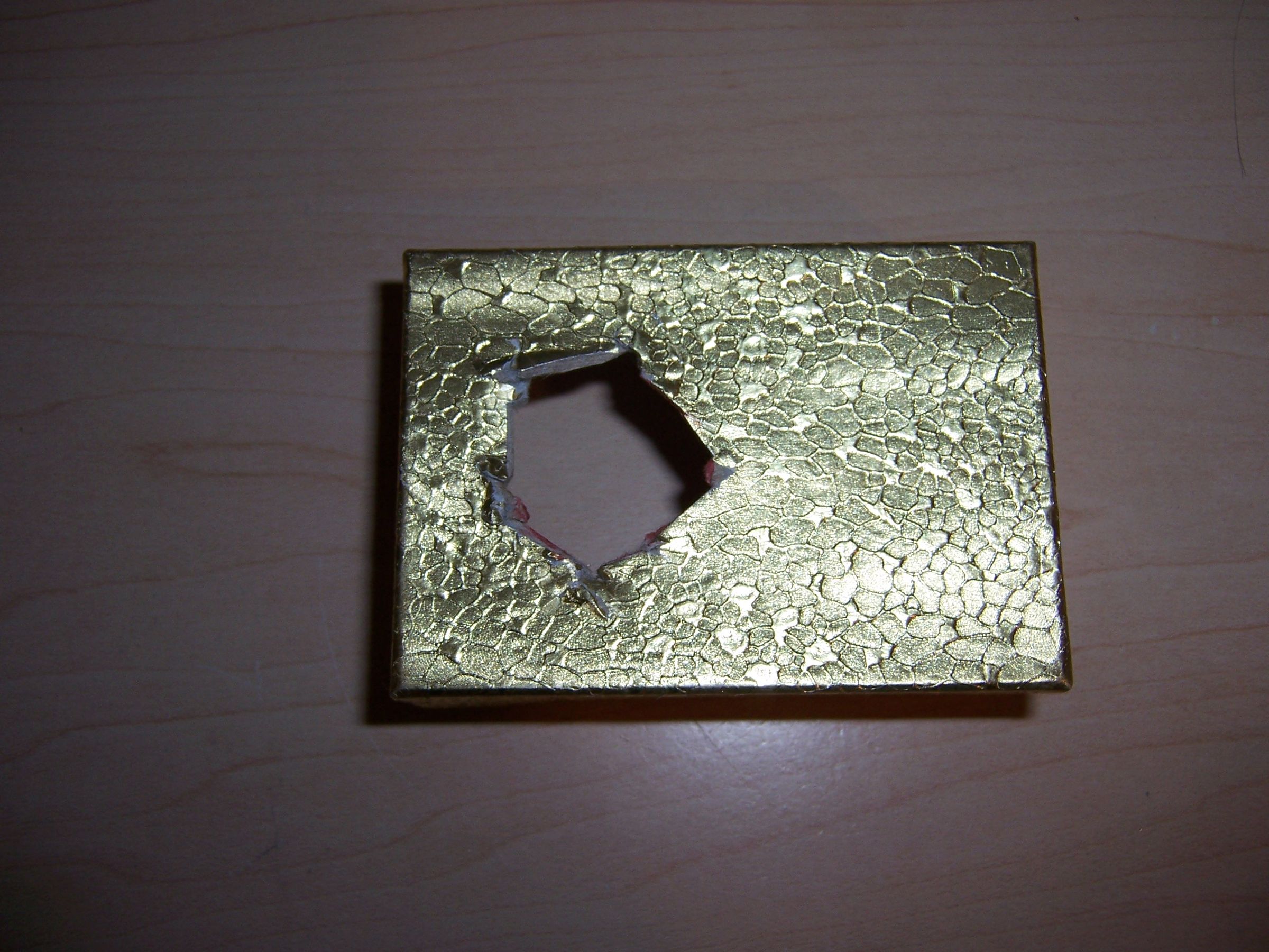 How to Make the Finger in a Box Prank! : 6 Steps - Instructables