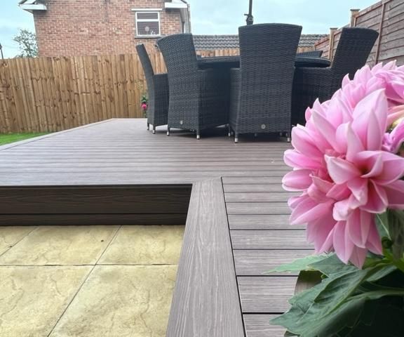 Building a Large Composite Decking and Planter : 7 Steps (with Pictures ...