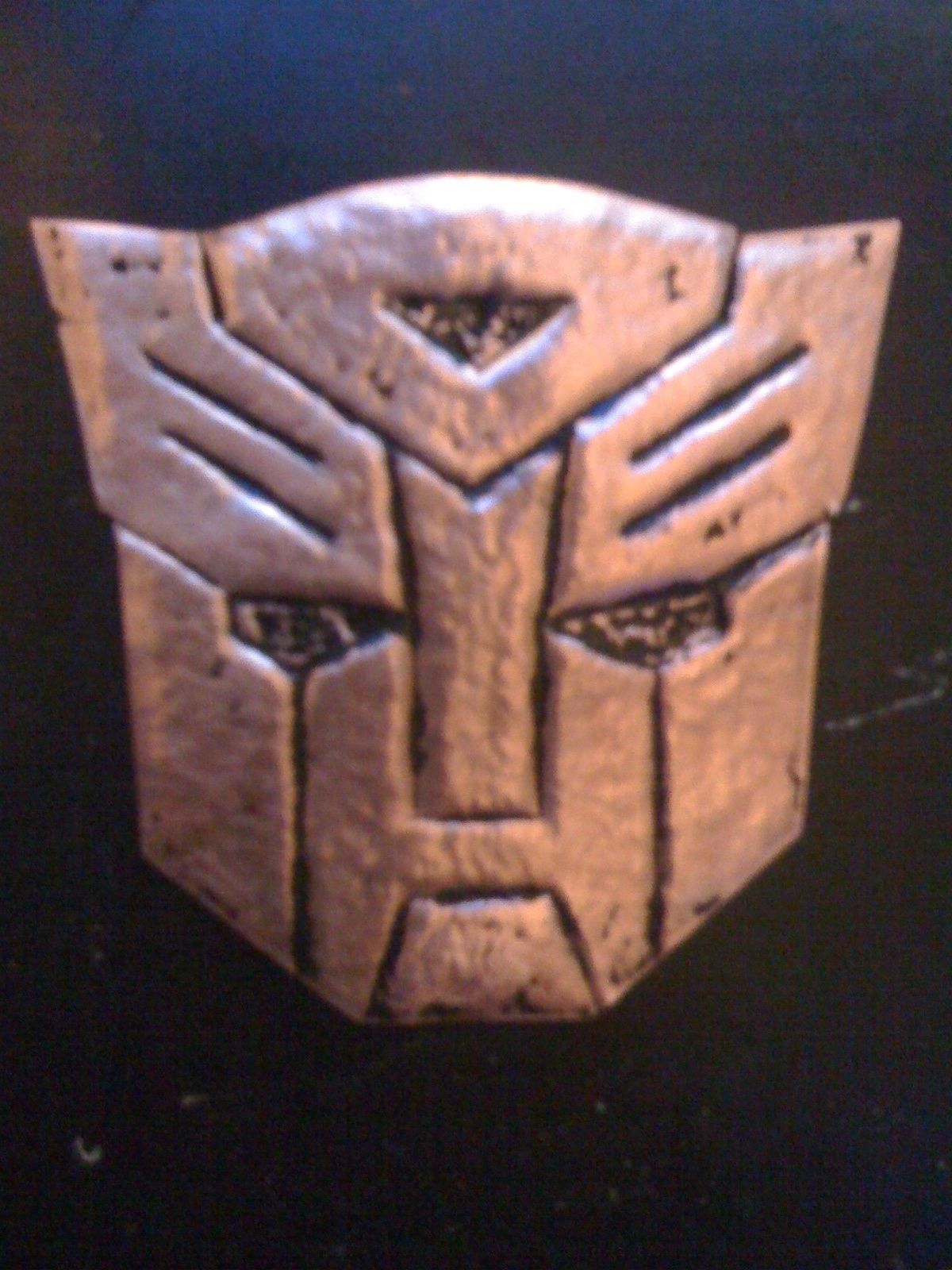 Heavy Duty Autobot Logo : 9 Steps - Instructables