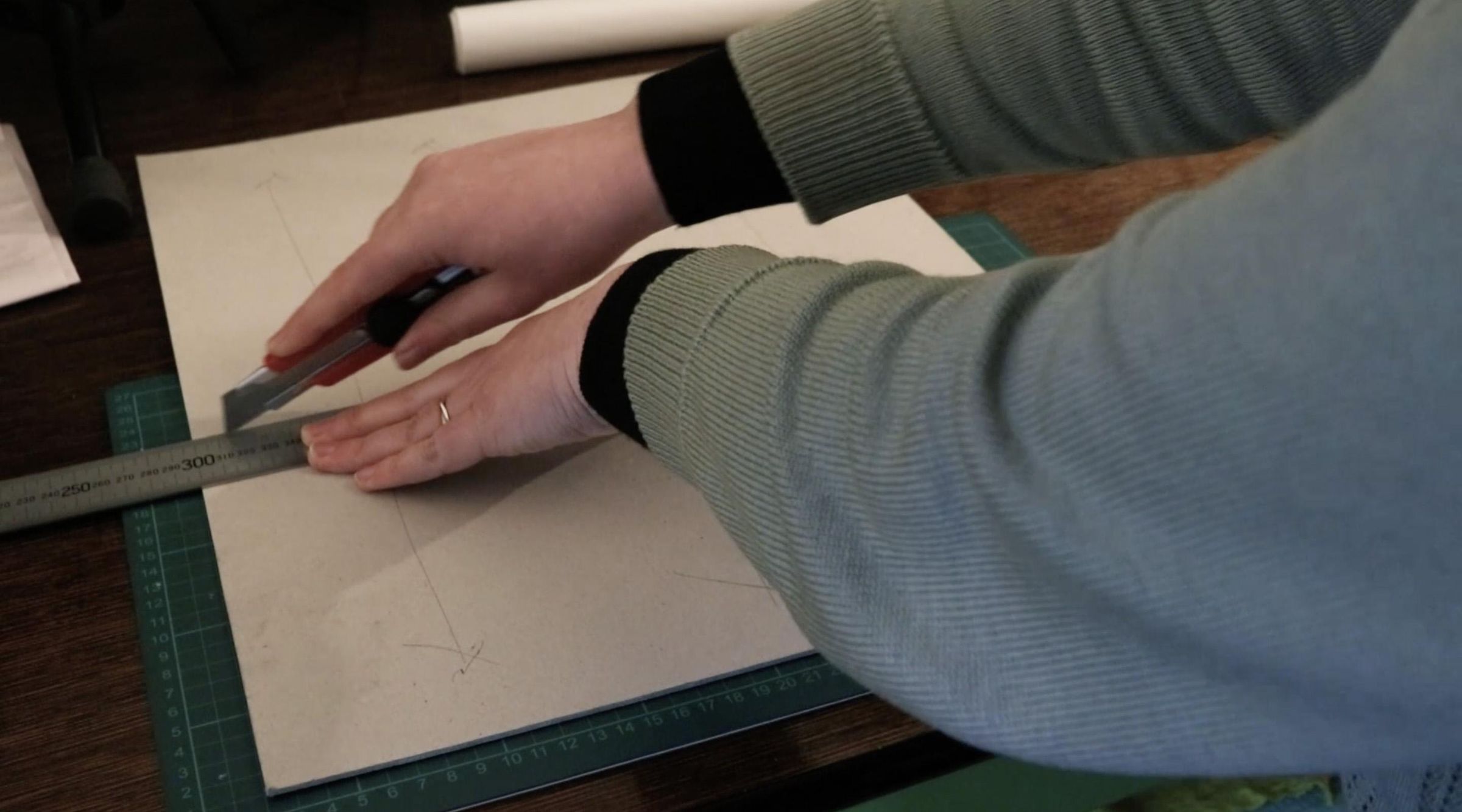 Make a Hard Cover for Your Handmade Book : 8 Steps (with Pictures ...