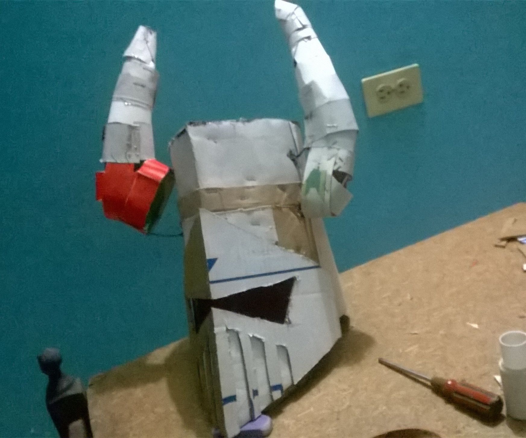 Castle Crashers - Necromancer's Helmet : 19 Steps - Instructables
