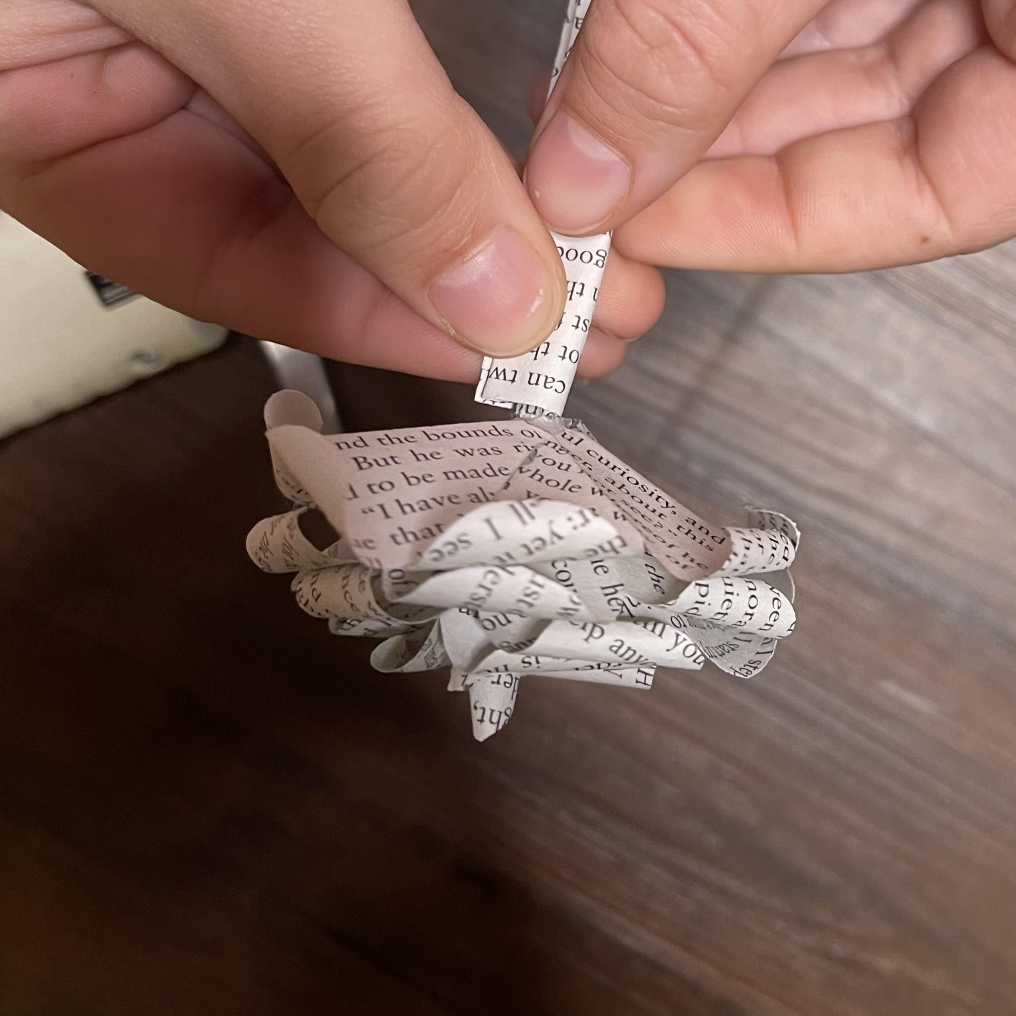Book Paper Rose Bookmark : 8 Steps (with Pictures) - Instructables