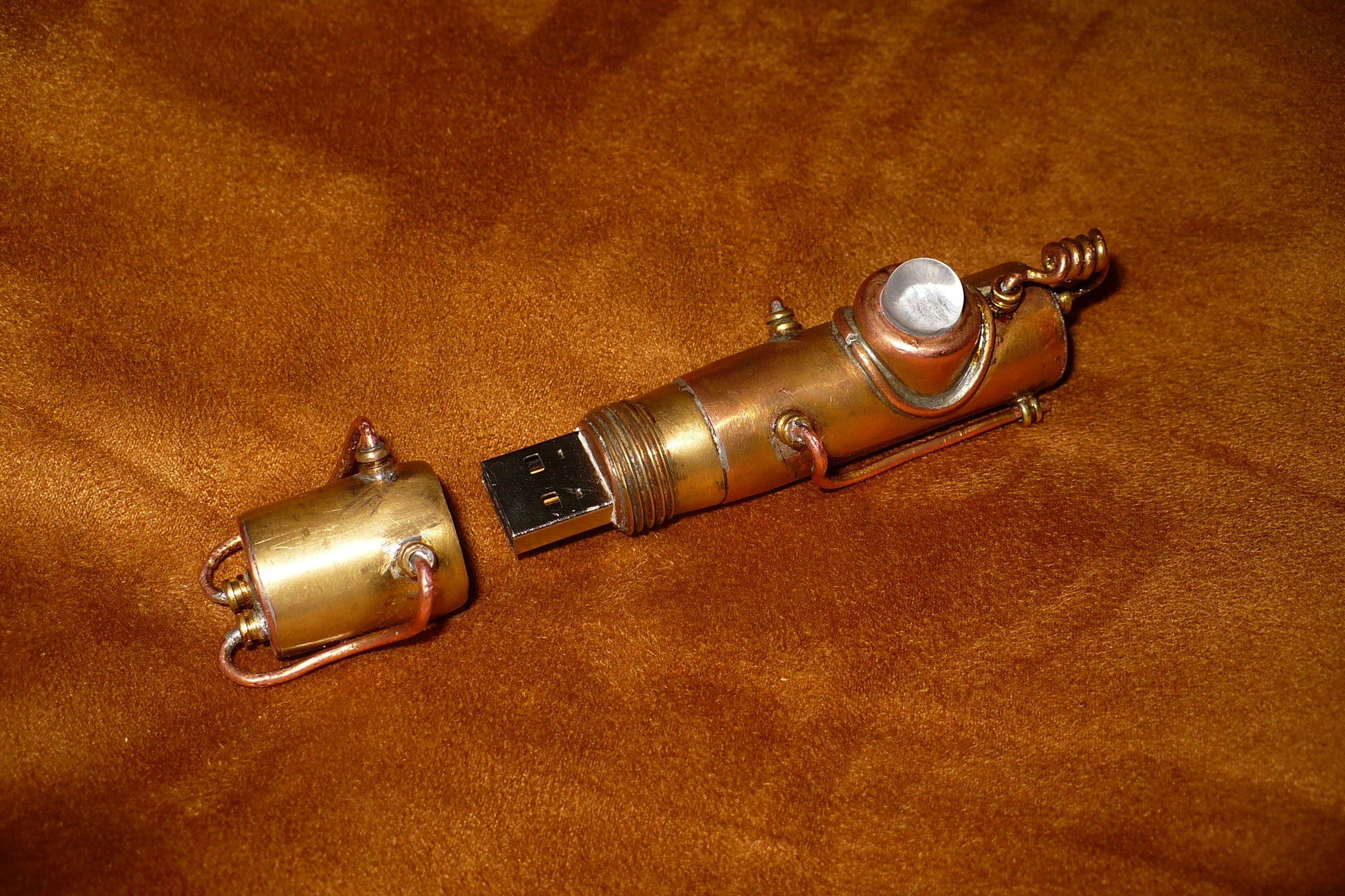 4Gb Steampunk USB Flash Drive - Instructables