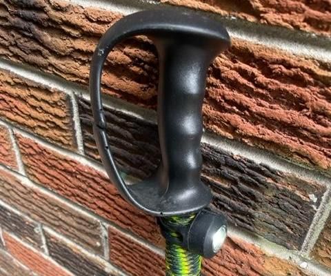 "SAFETY" WALKING STICK - Instructables