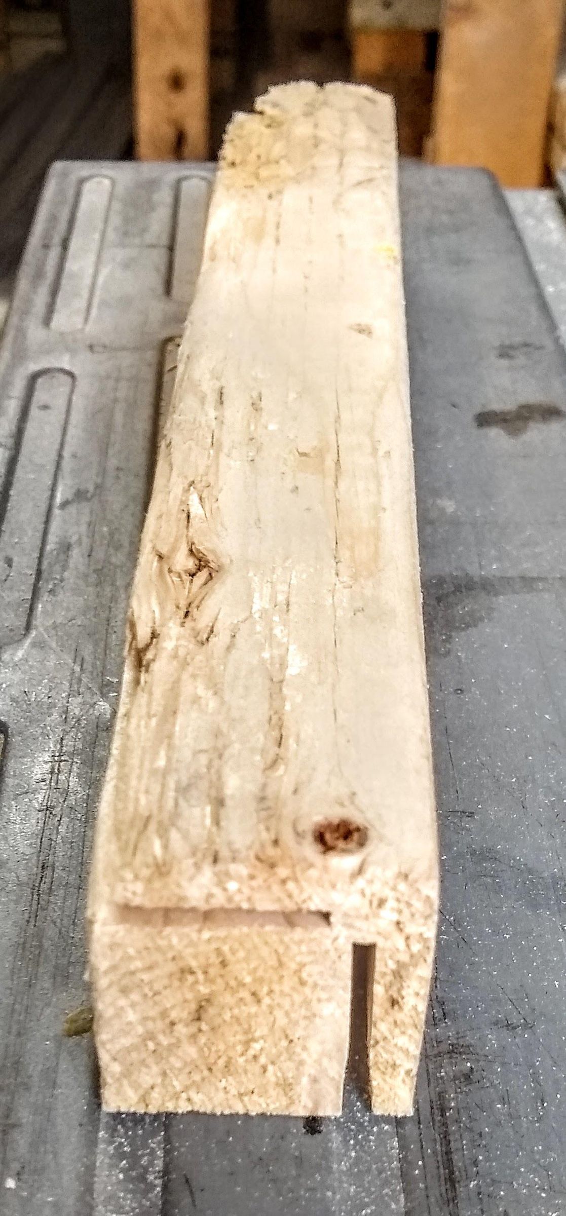 How to Make Outside Corner Molding Trim : 11 Steps - Instructables