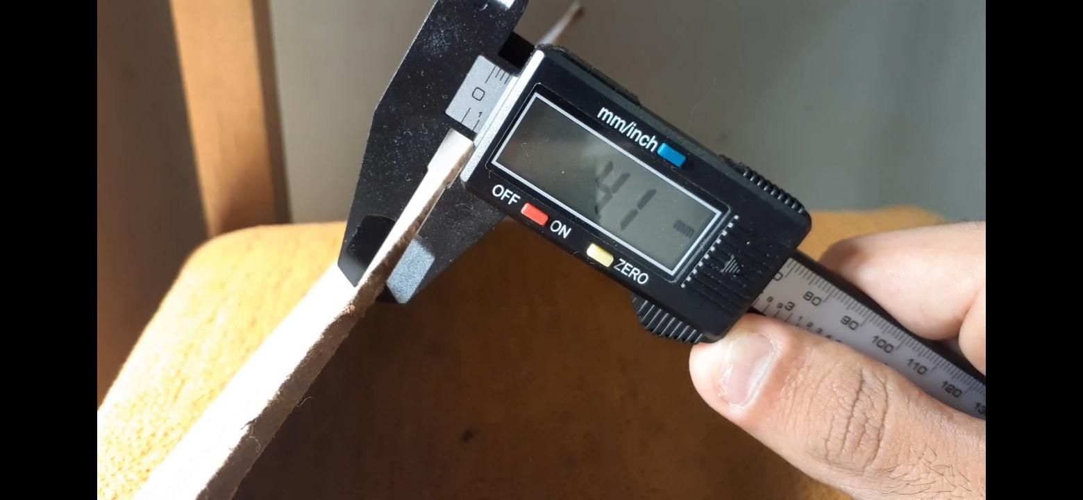 LAB BENCH TOOL HOLDER : 8 Steps - Instructables