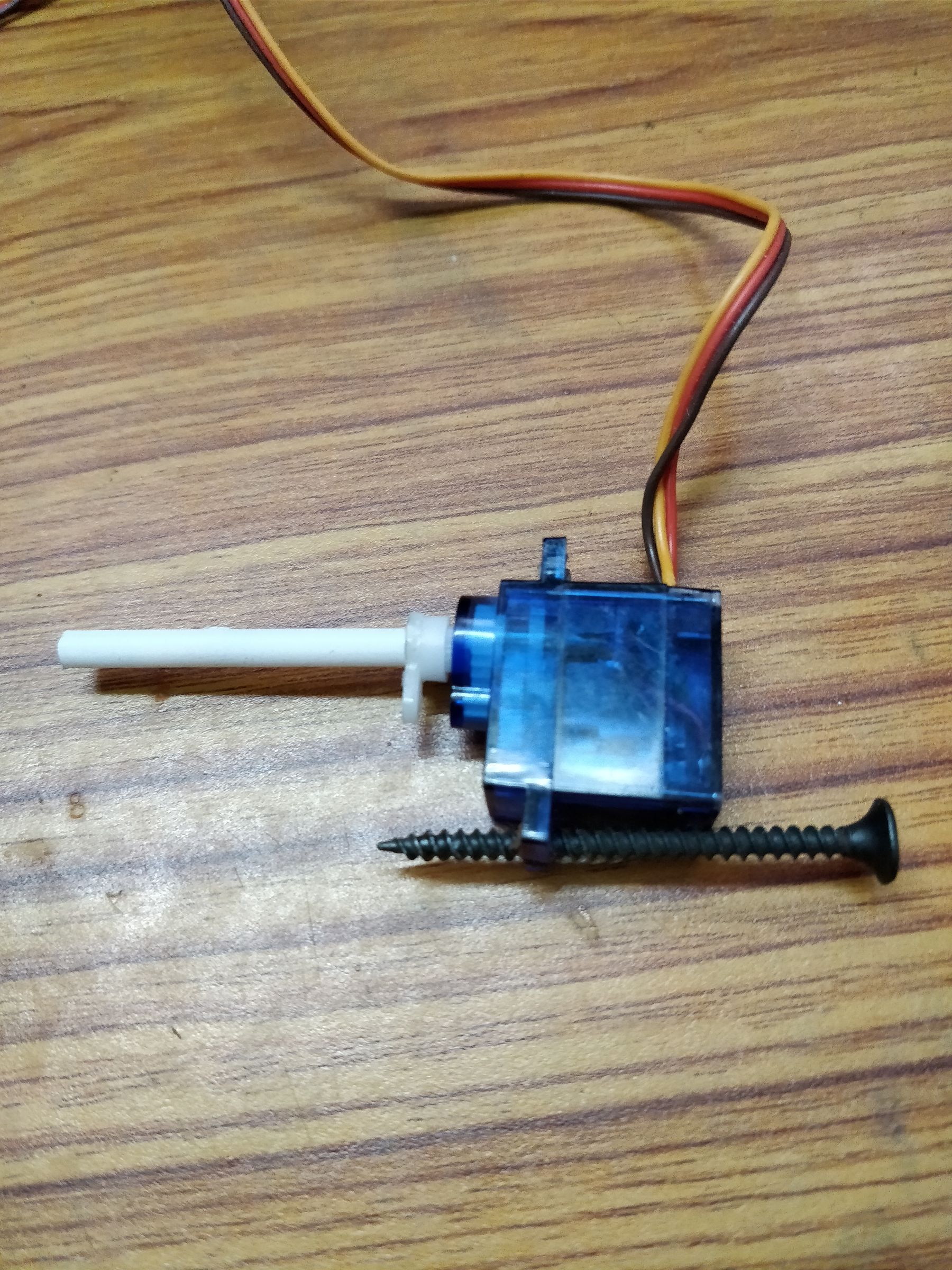Fish Feeder Using Arduino Nano, Servo Motor and Waste Materials : 7 ...