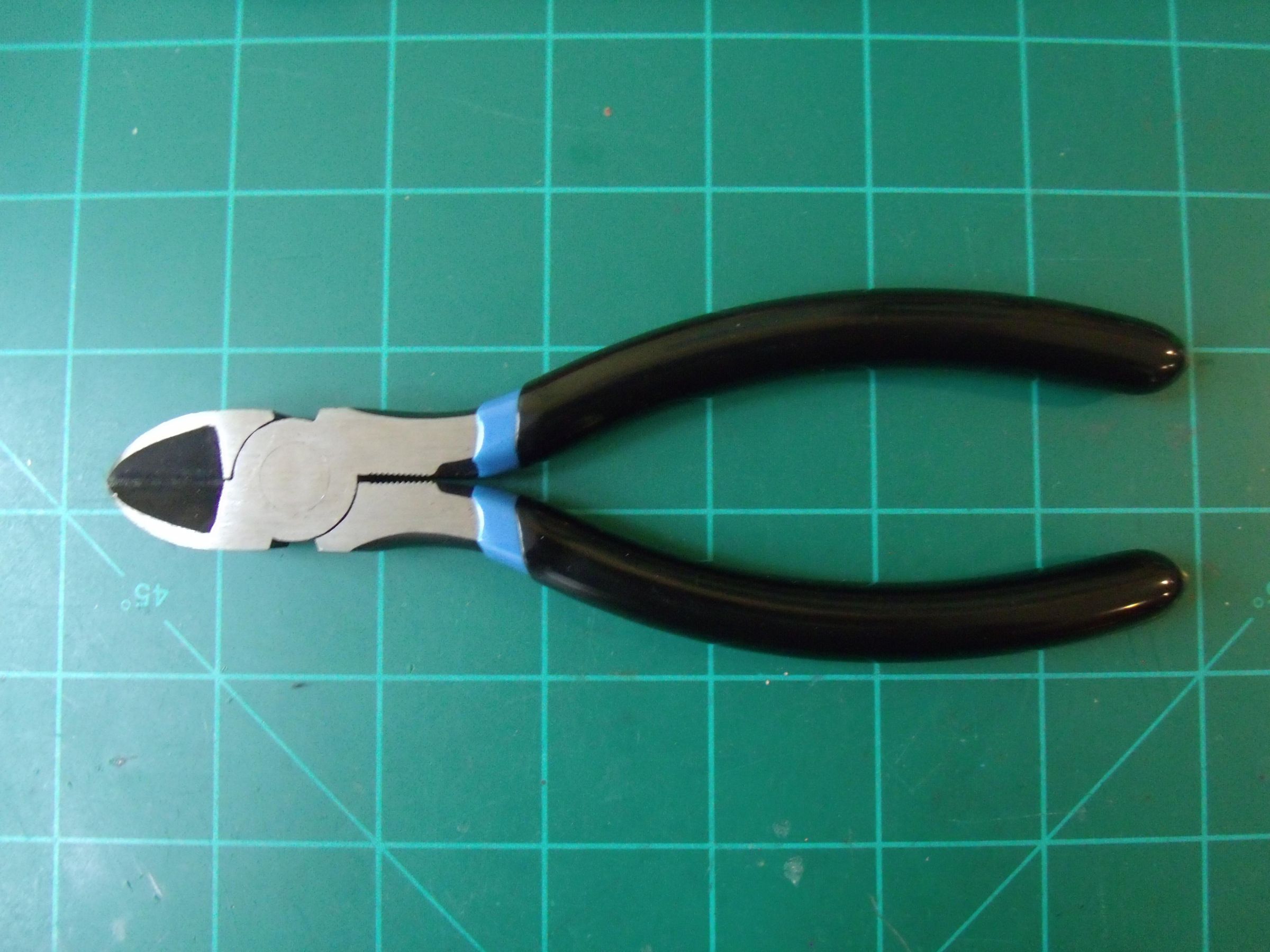3D Printed Tool for Making Breadboard Jumper Wires : 3 Steps ...