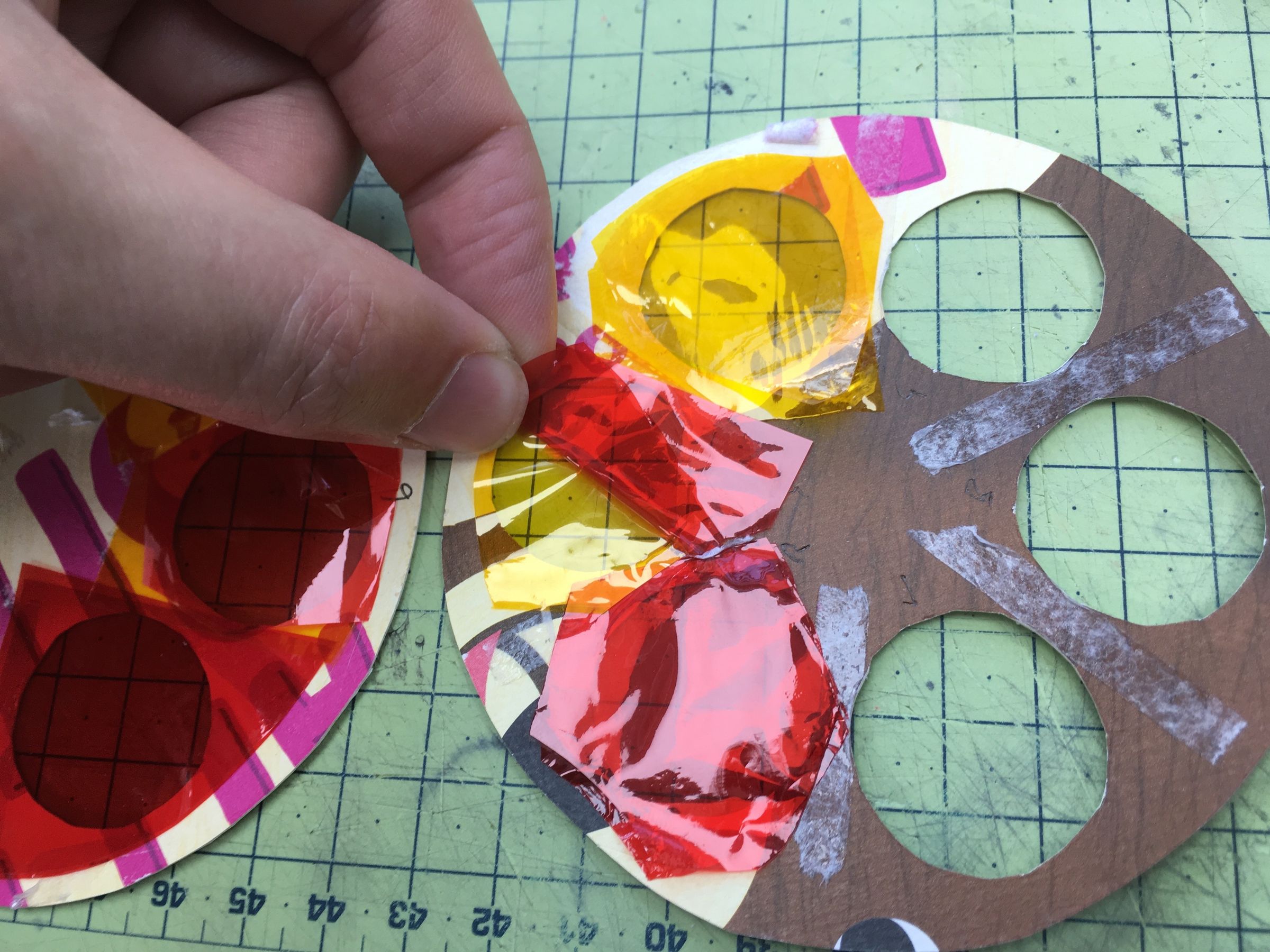 Rainbow Vision Spectacles : 10 Steps (with Pictures) - Instructables